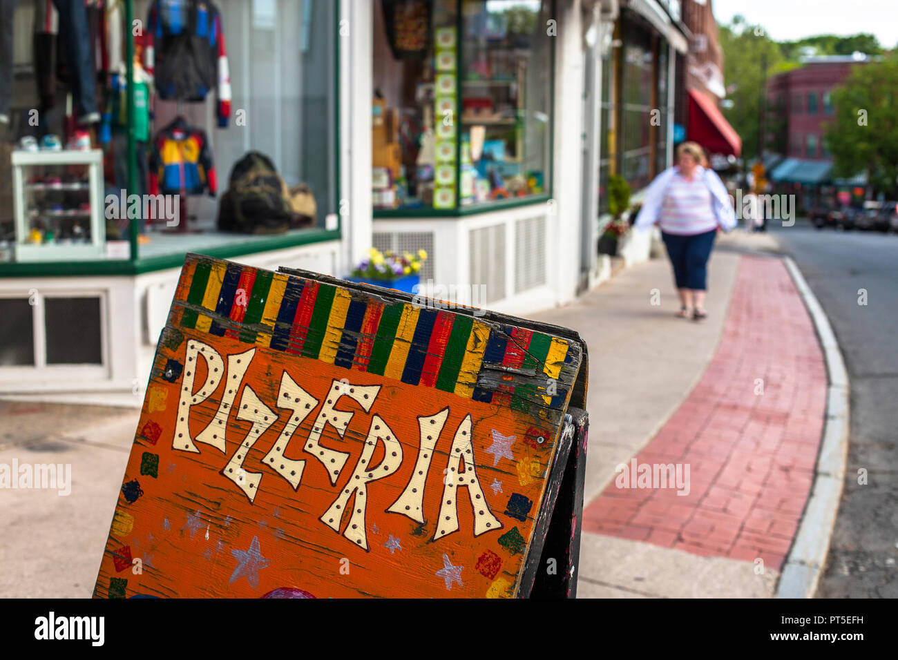 Pizzeria sign hi-res stock photography and images - Alamy
