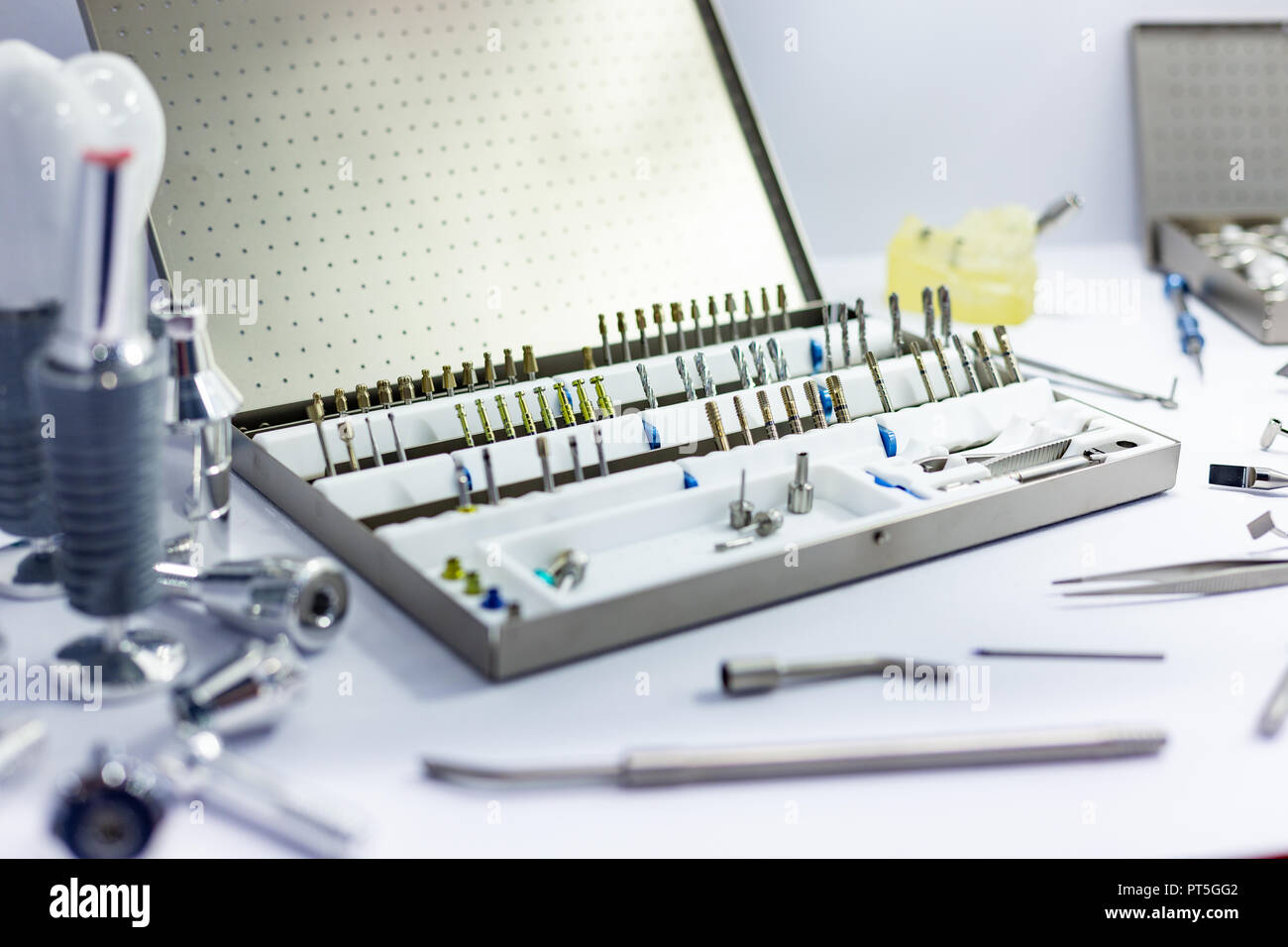 Tools and equipment for orthopedic and surgical reconstruction of the ...