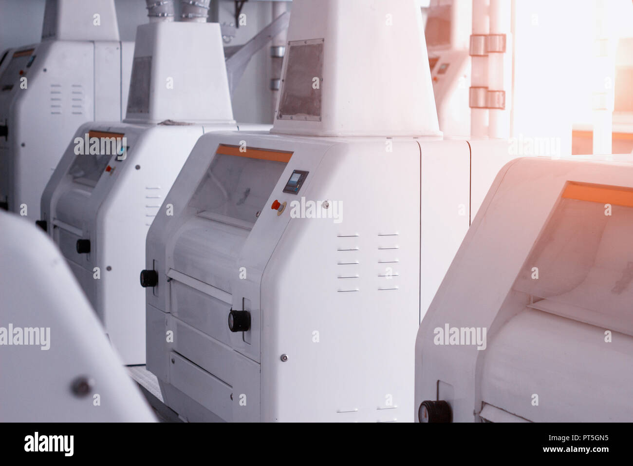 Modern plant for the production of food flour and cereals, equipment ...