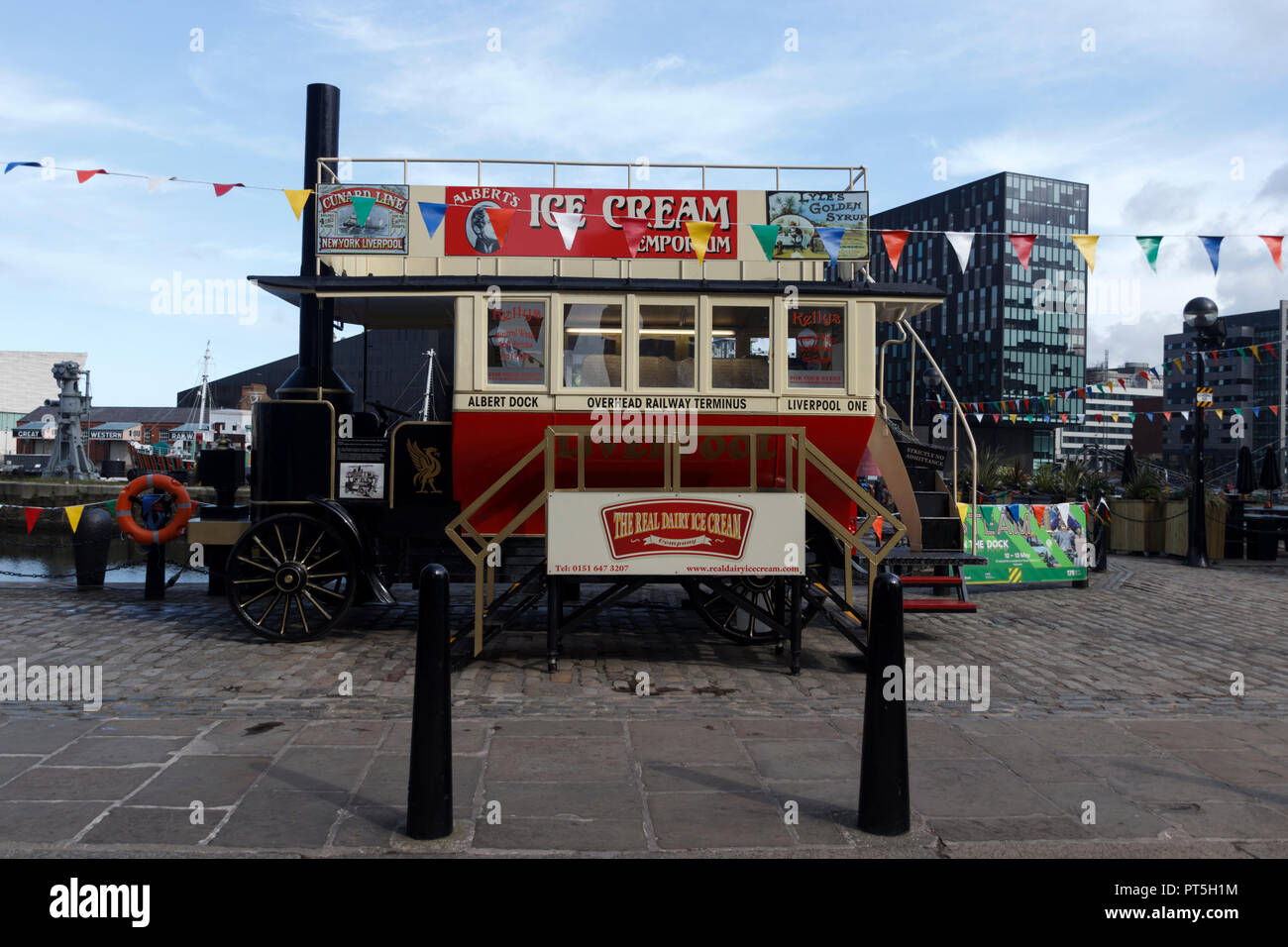 Steam omnibus hi-res stock photography and images - Alamy