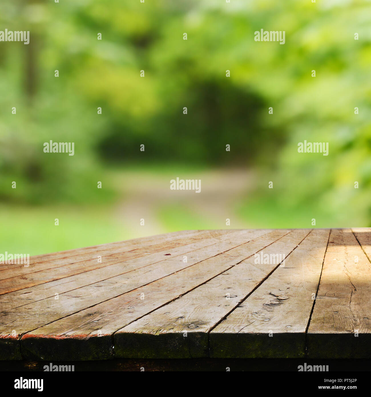 Empty table for display montages Stock Photo - Alamy