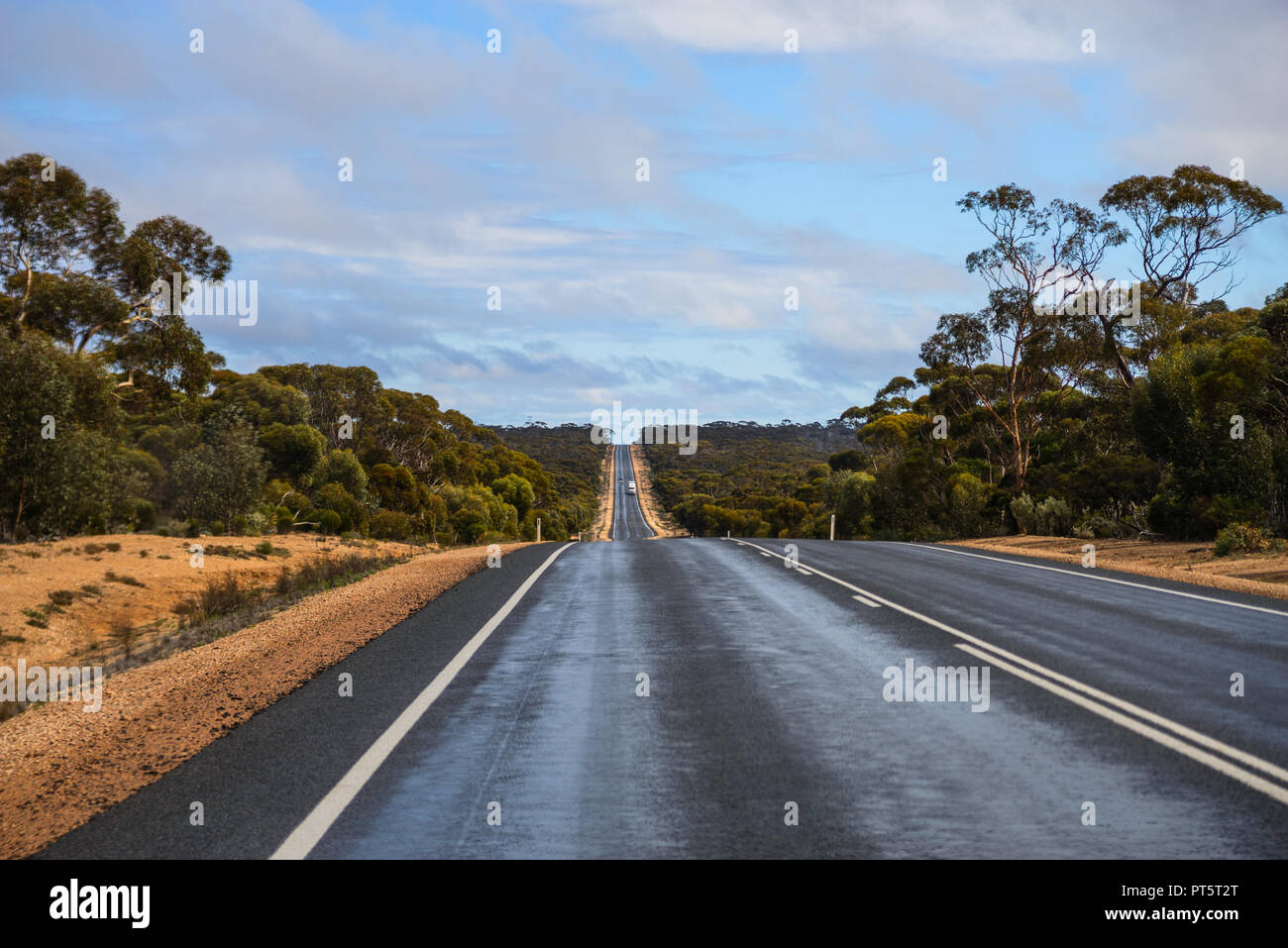 90 Mile Straight, Australias longest straight road, Western Australia ...