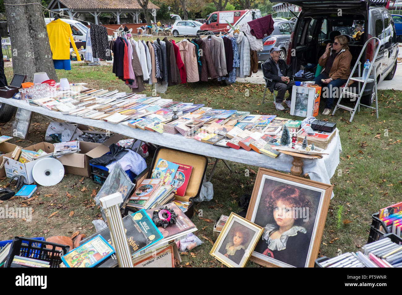 Recycle children france hi-res stock photography and images - Alamy