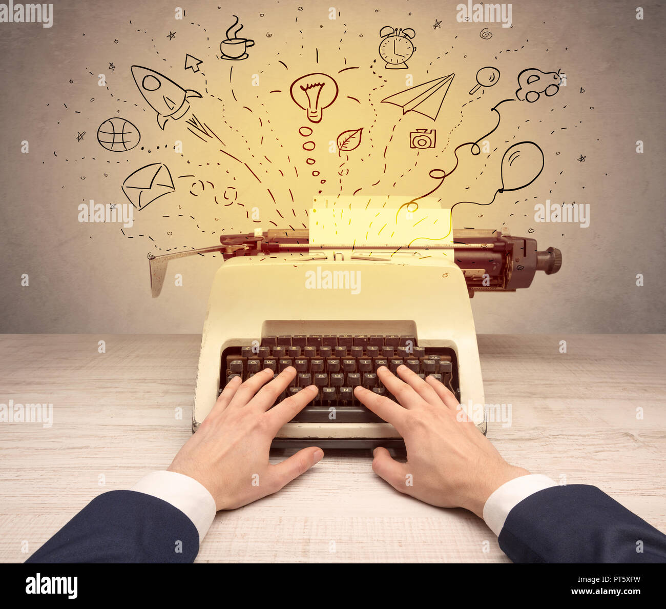 Typewriter typing fast hi-res stock photography and images - Alamy