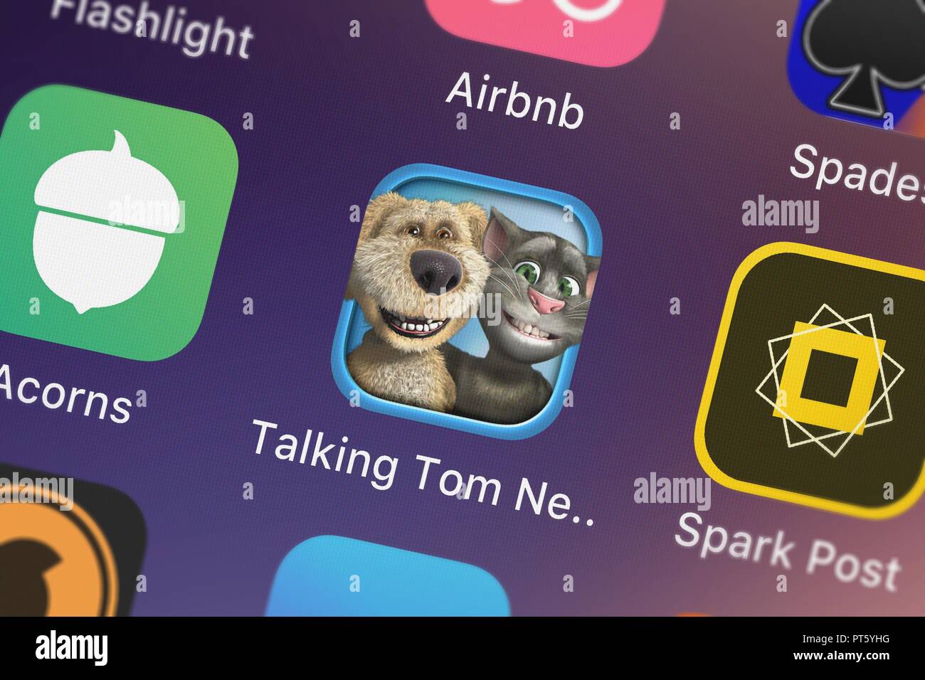 Talking tom app hi-res stock photography and images - Alamy