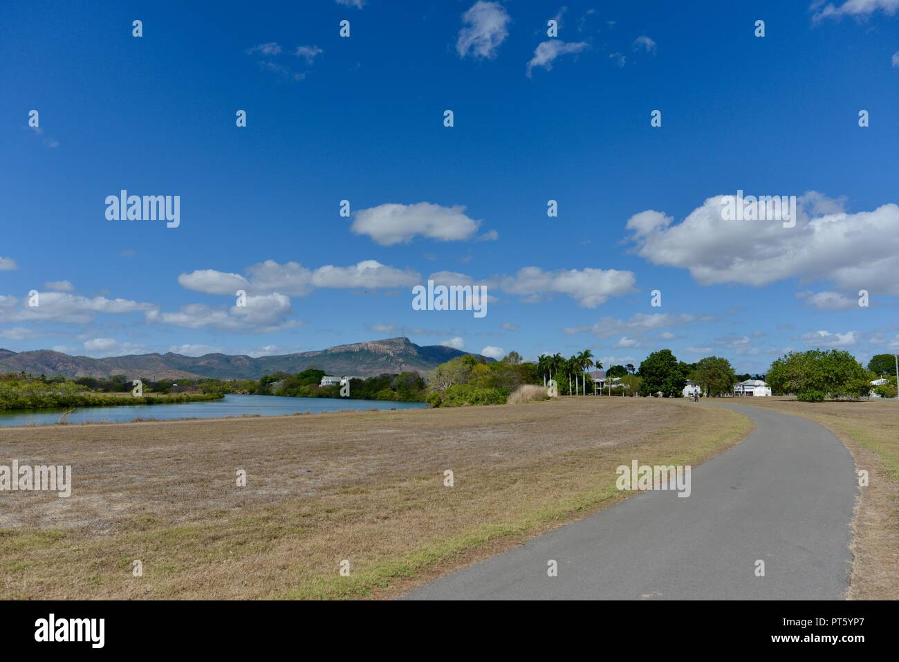 The bicycle path along ross river, Townsville, QLD, Australia Stock ...