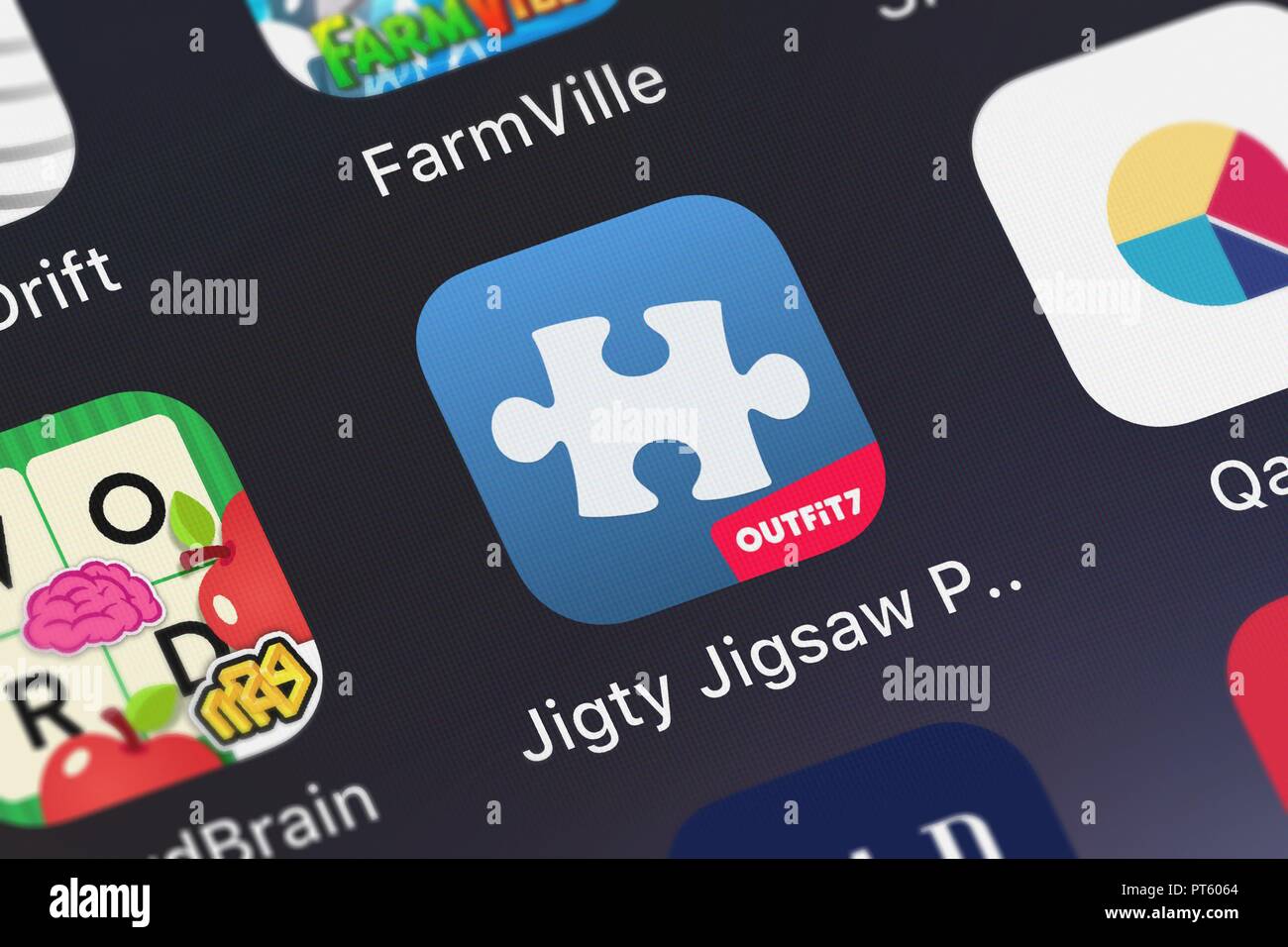 Jigty jigsaw puzzles hi-res stock photography and images - Alamy