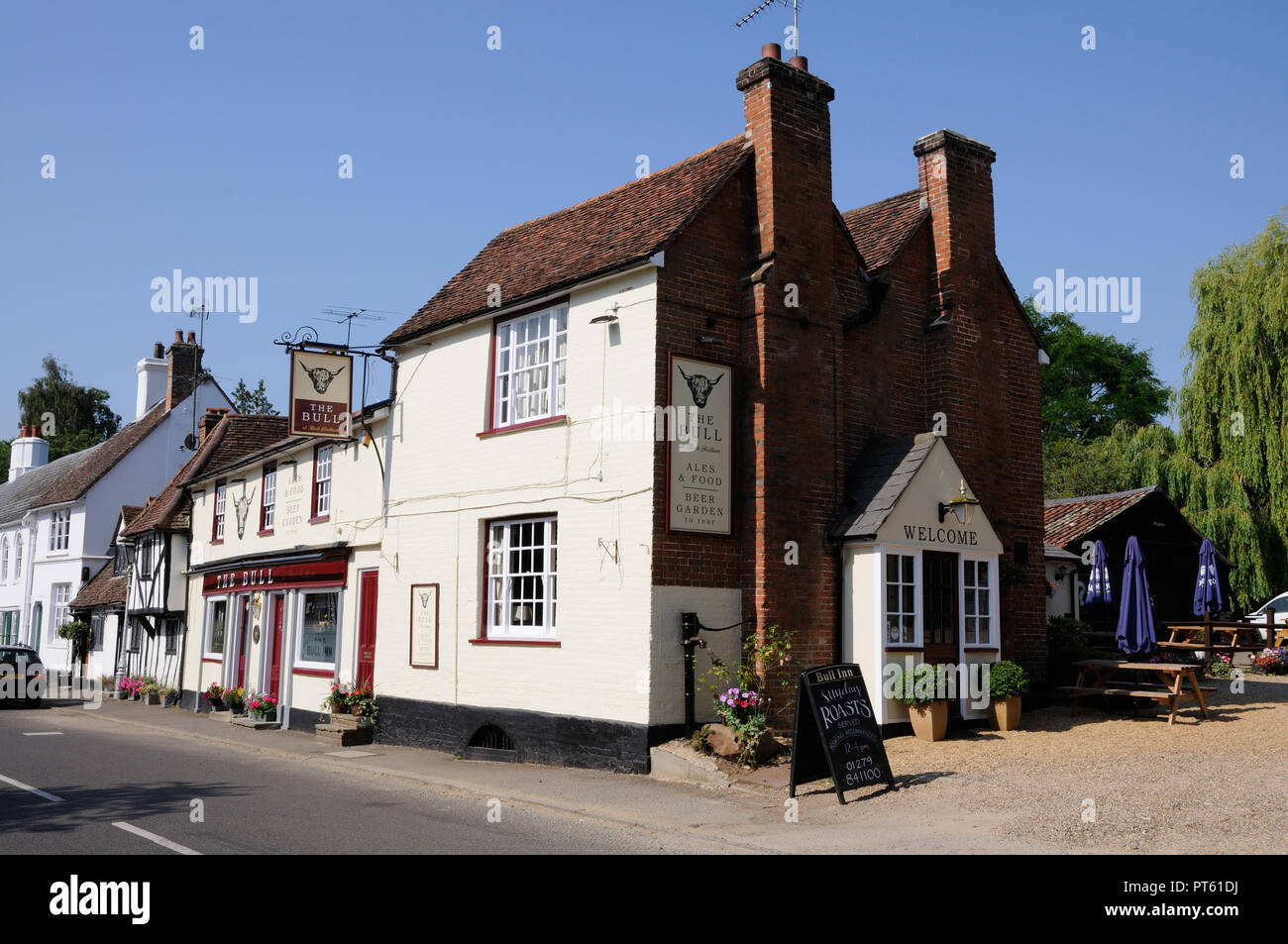 The Bull Inn, Much Hadham, Hertfordshire Stock Photo - Alamy