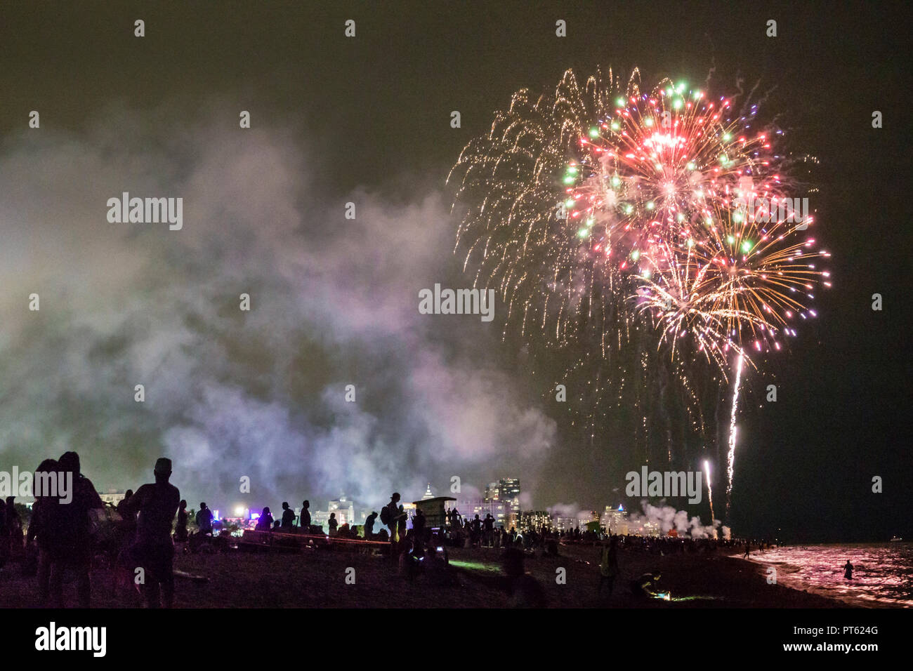 Fourth Of July Fireworks Miami Stock Photos & Fourth Of July Fireworks ...