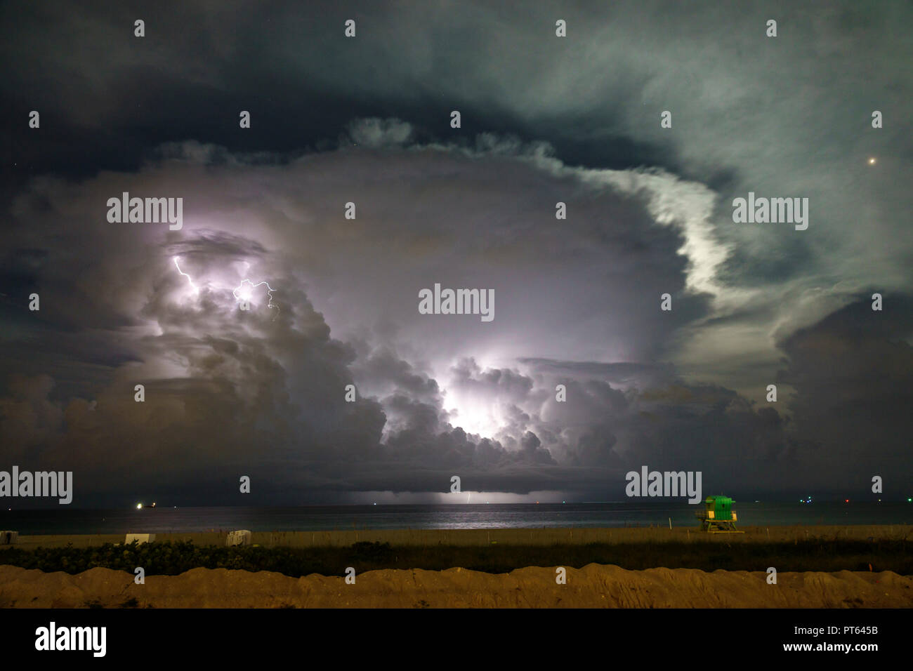 Clouds storm thunderstorm hi-res stock photography and images - Alamy