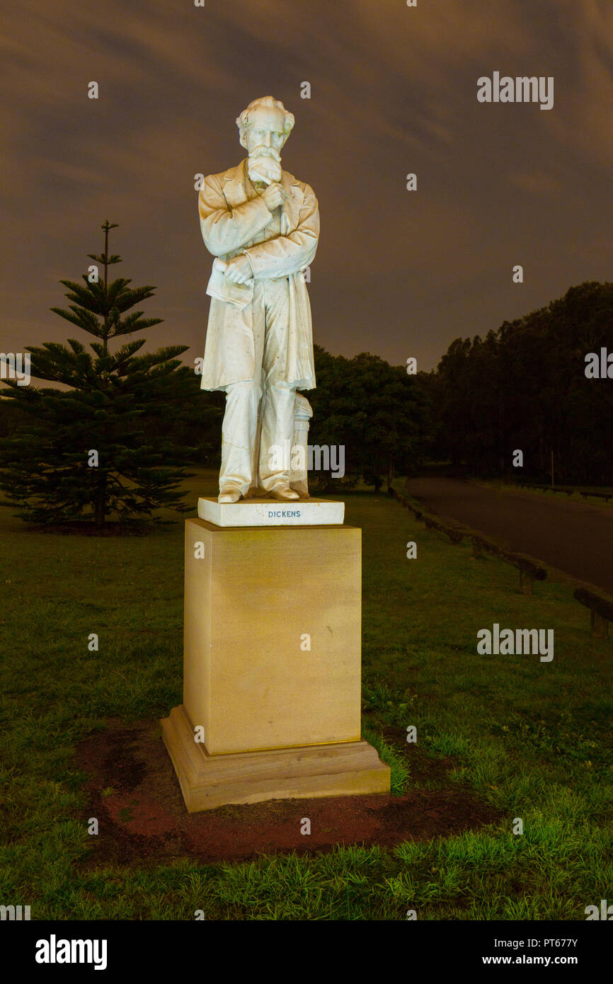 The lifesize statue of Charles Dickens in Centennial Parklands in ...