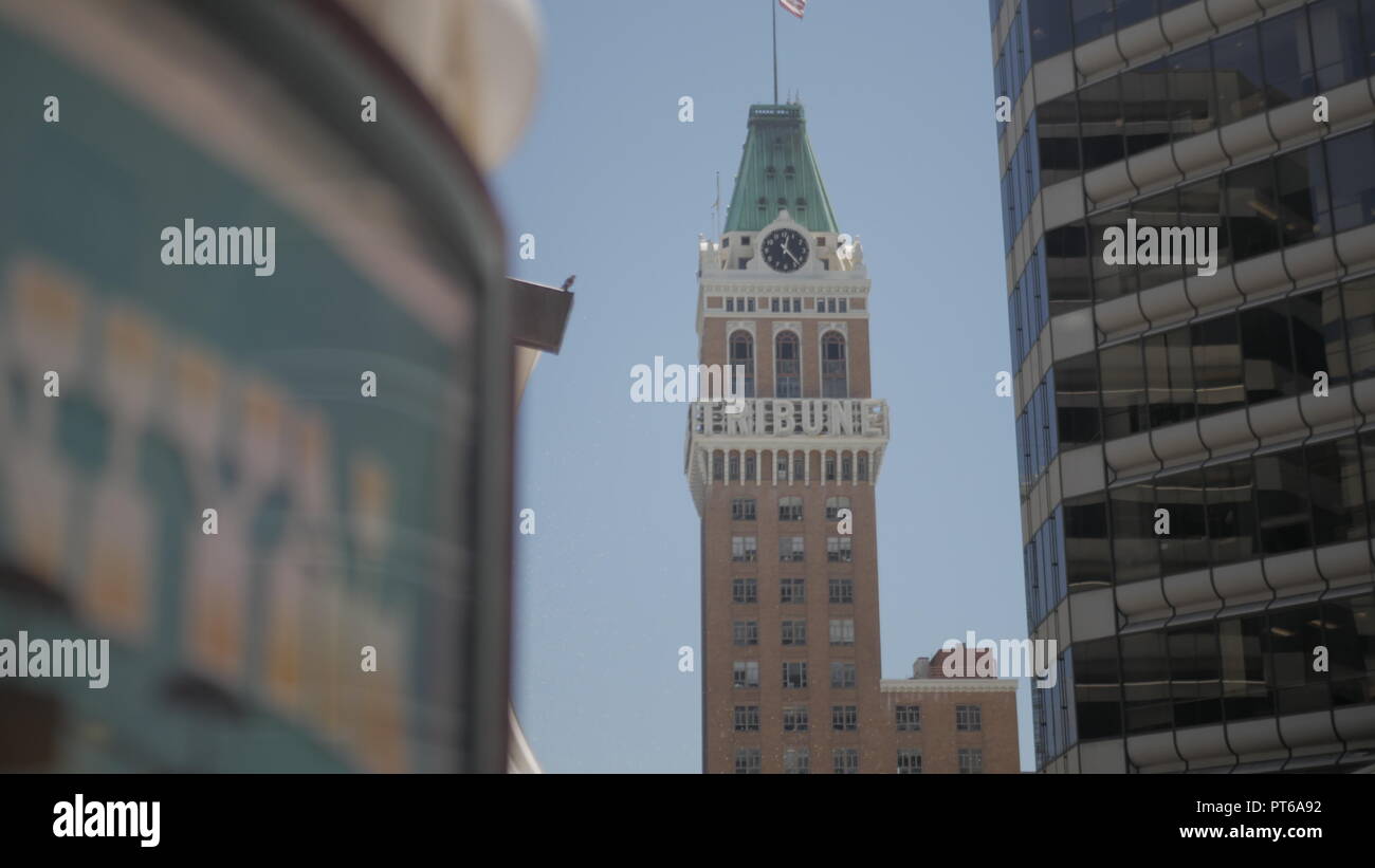 Day to day city life where chaos meets the mundane Stock Photo - Alamy