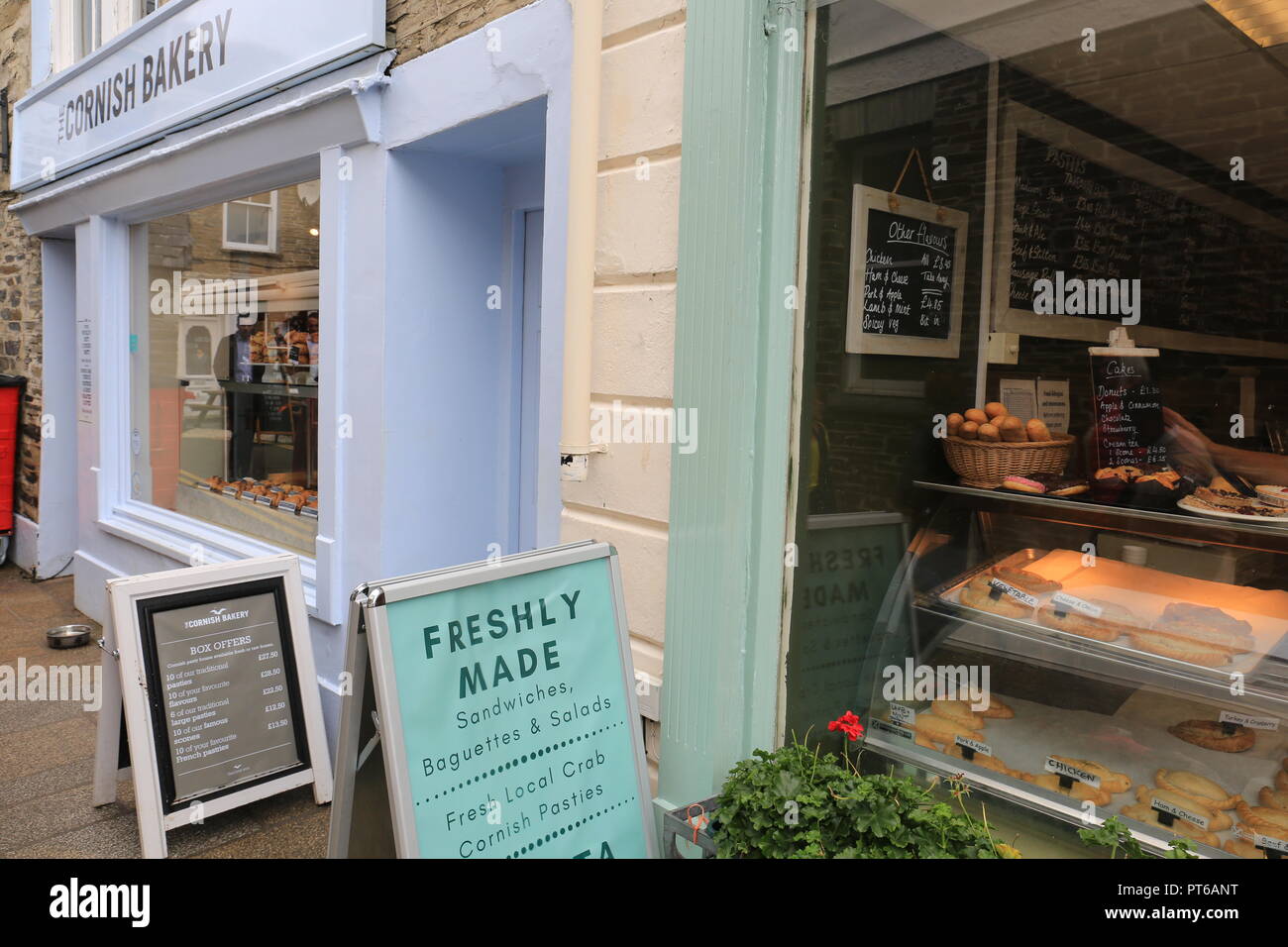 Mill Square Padstow Stock Photo - Alamy