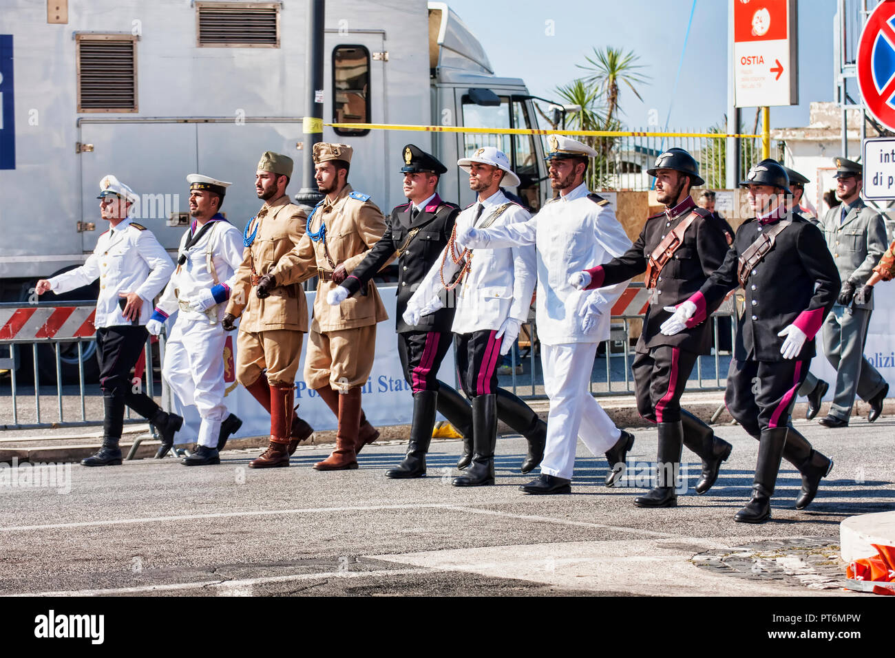 Italian Police Uniform High Resolution Stock Photography and Images - Alamy