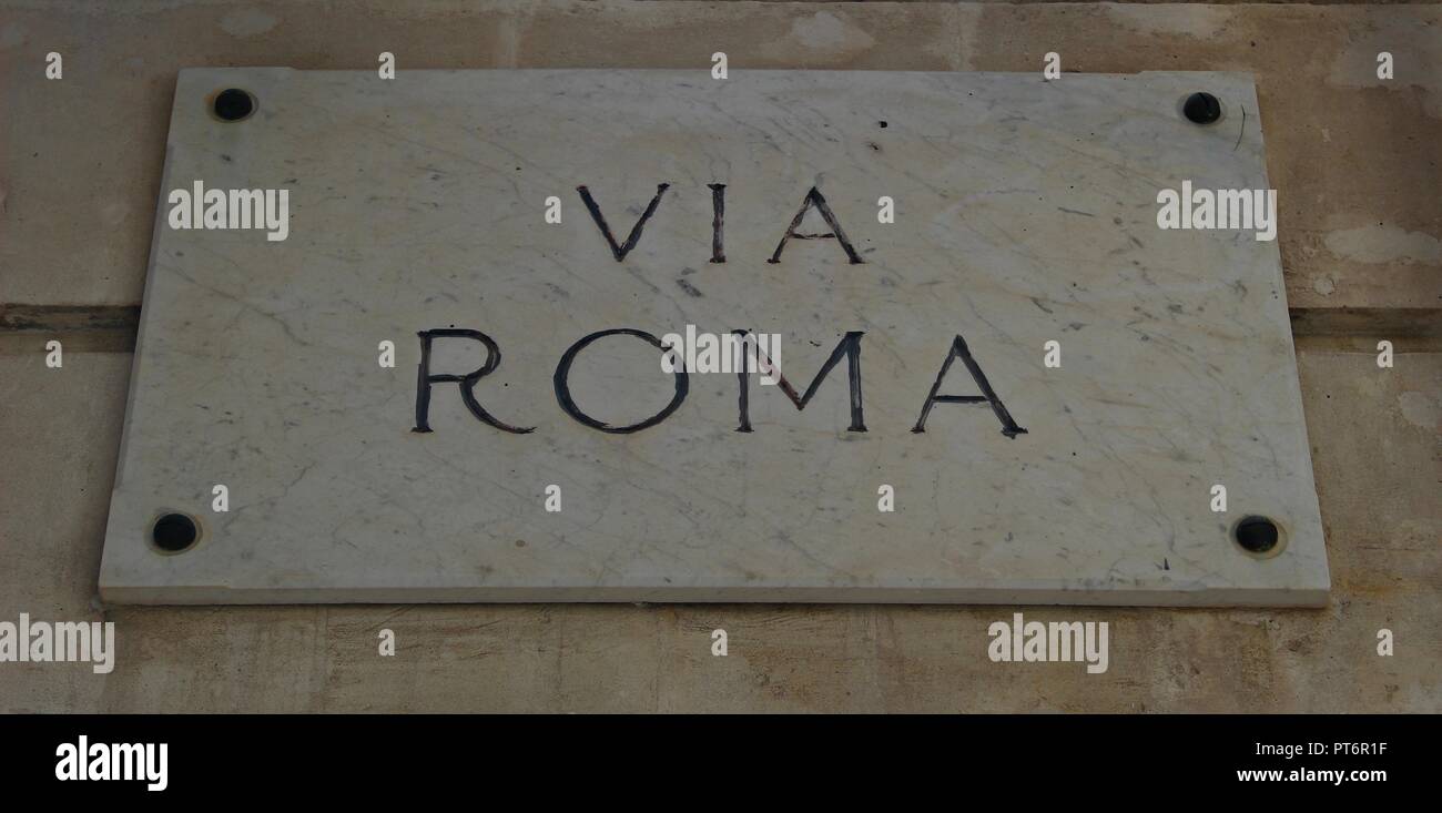 Italy rome lazio road sign hi-res stock photography and images - Alamy