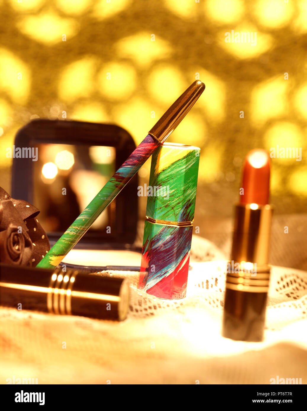 Beauty makeup water still life hi-res stock photography and images - Alamy