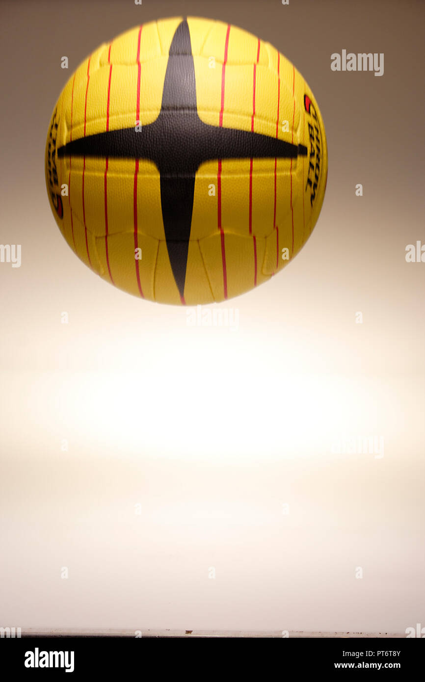 Throwball match hi-res stock photography and images - Alamy