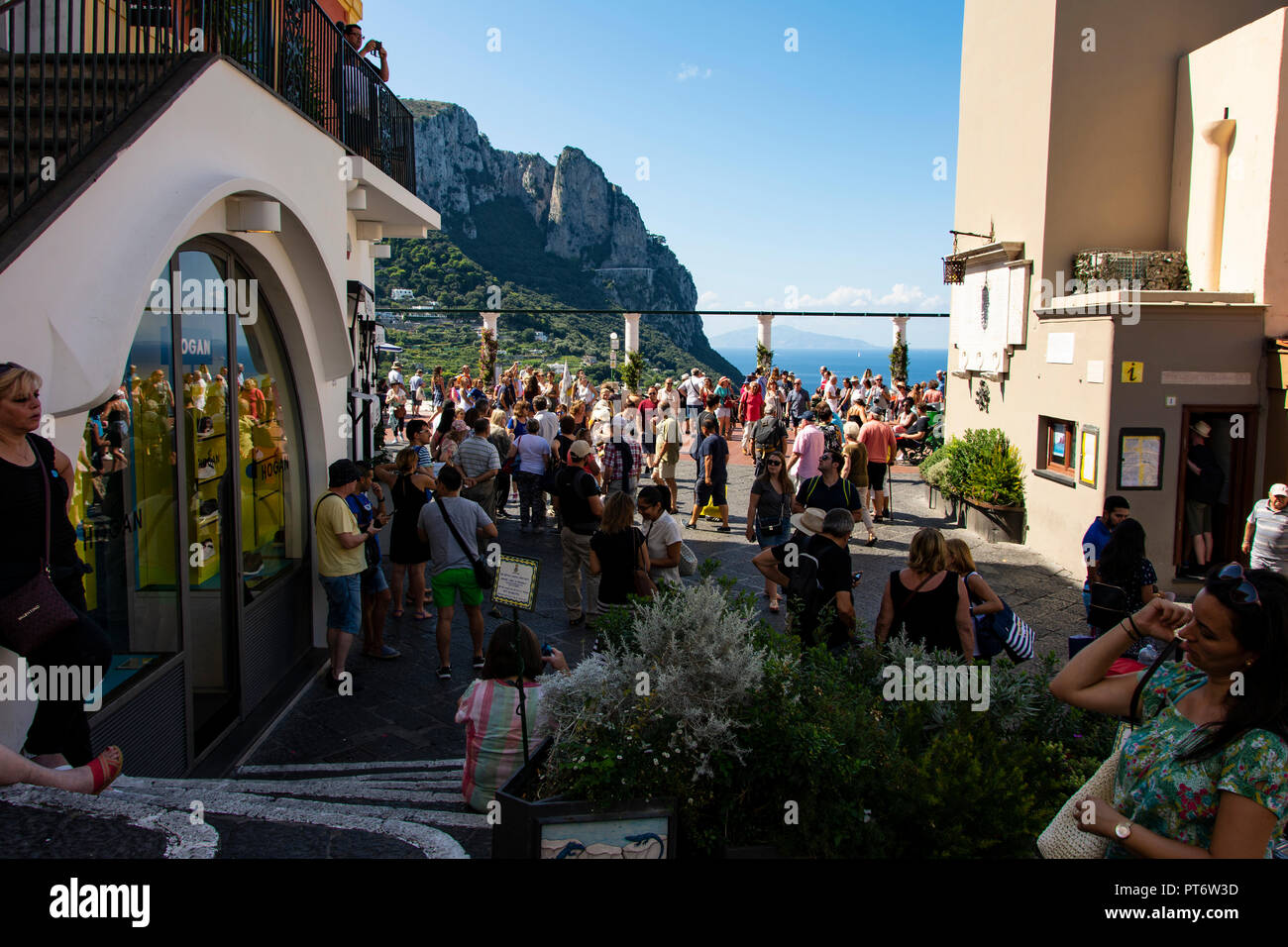 Isle of capri, italy hi-res stock photography and images - Alamy