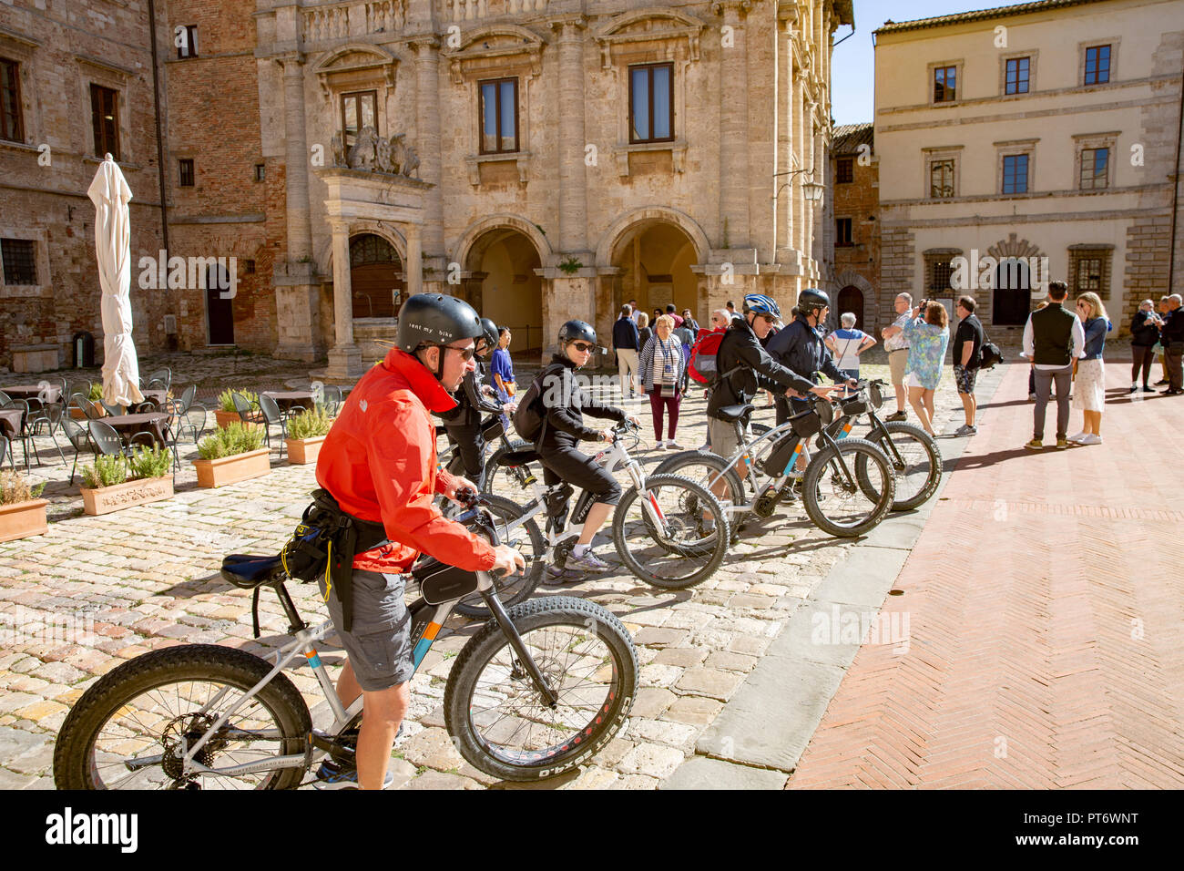 Heritage bikes hi-res stock photography and images - Alamy
