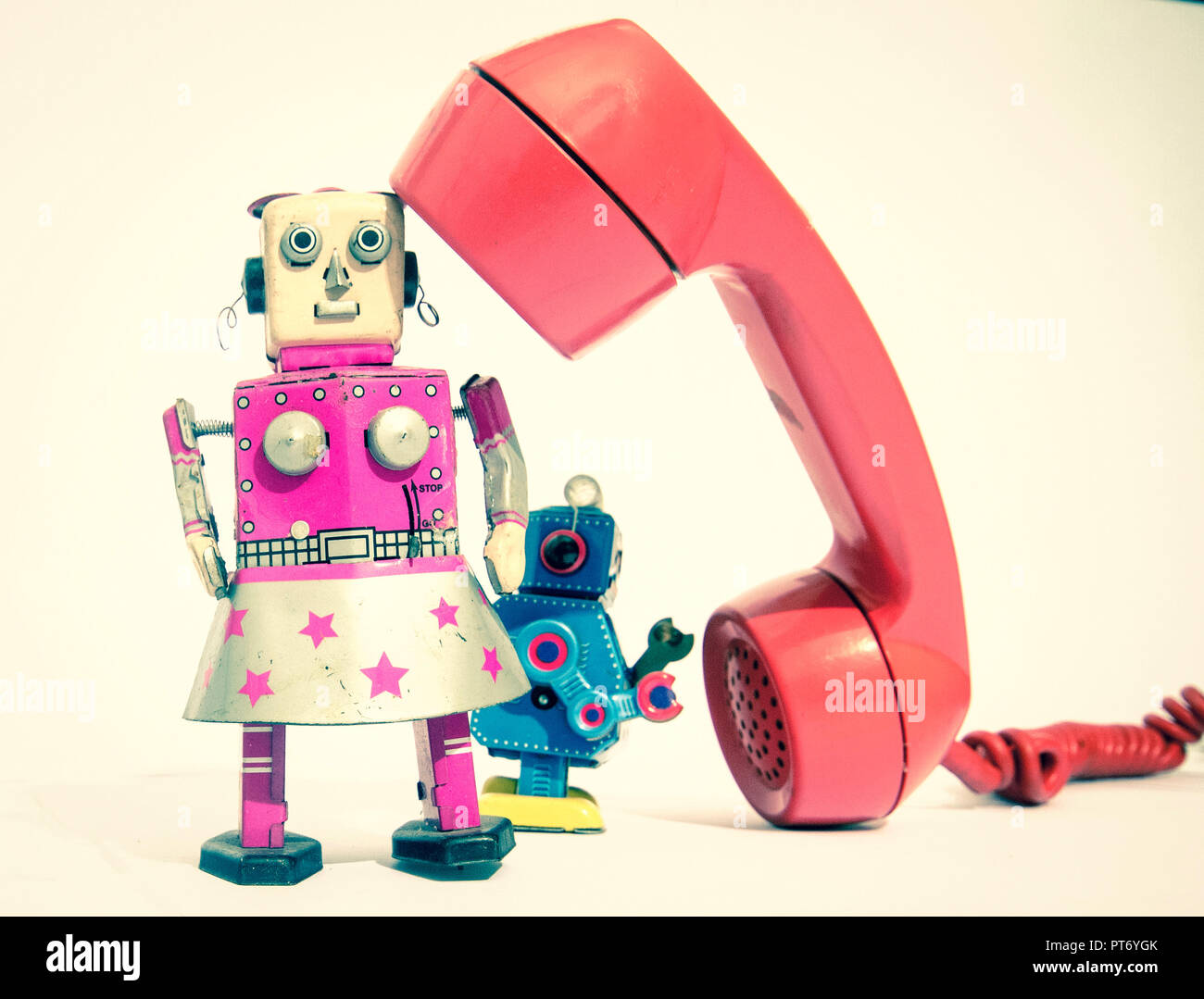 Customer service robots hi-res stock photography and images - Alamy