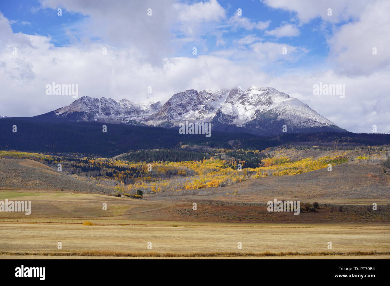Gore range mountains hi-res stock photography and images - Alamy