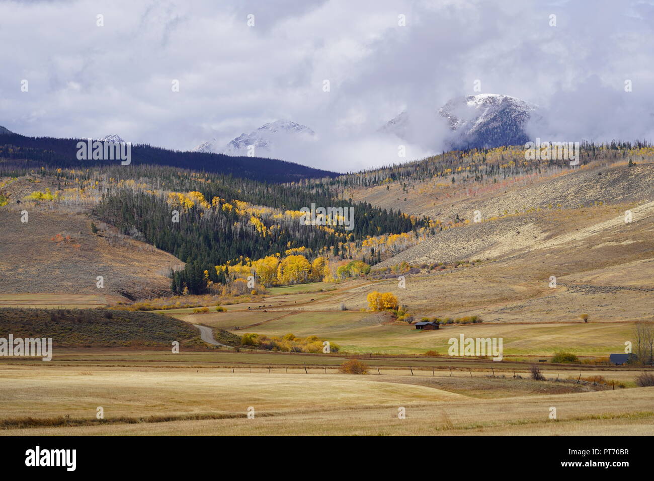 Gore range mountains hi-res stock photography and images - Alamy