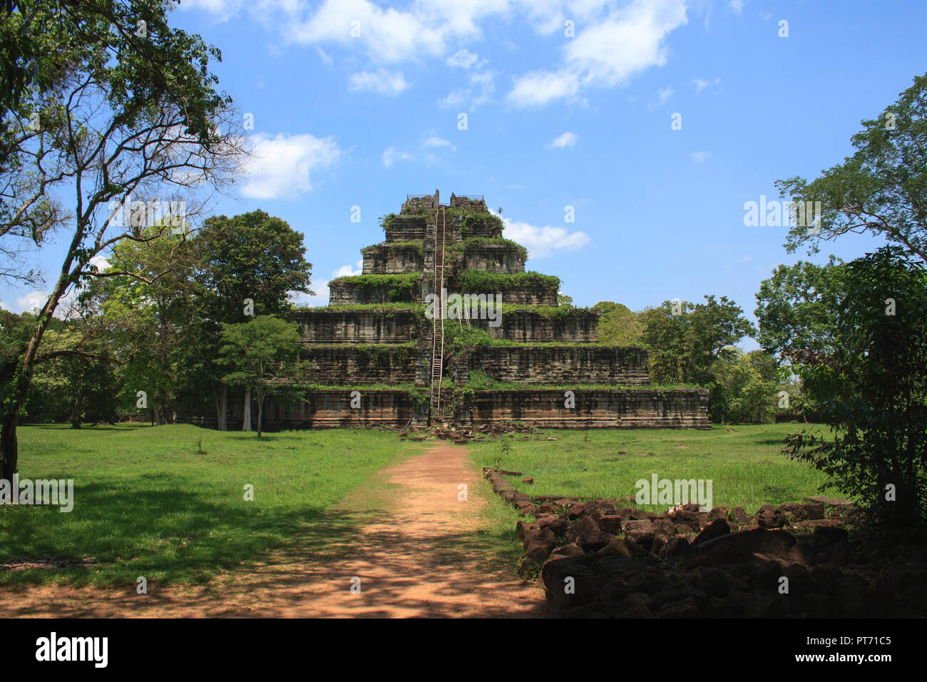 Ancient khmer pyramid in Koh Kher, Cambodia Stock Photo - Alamy