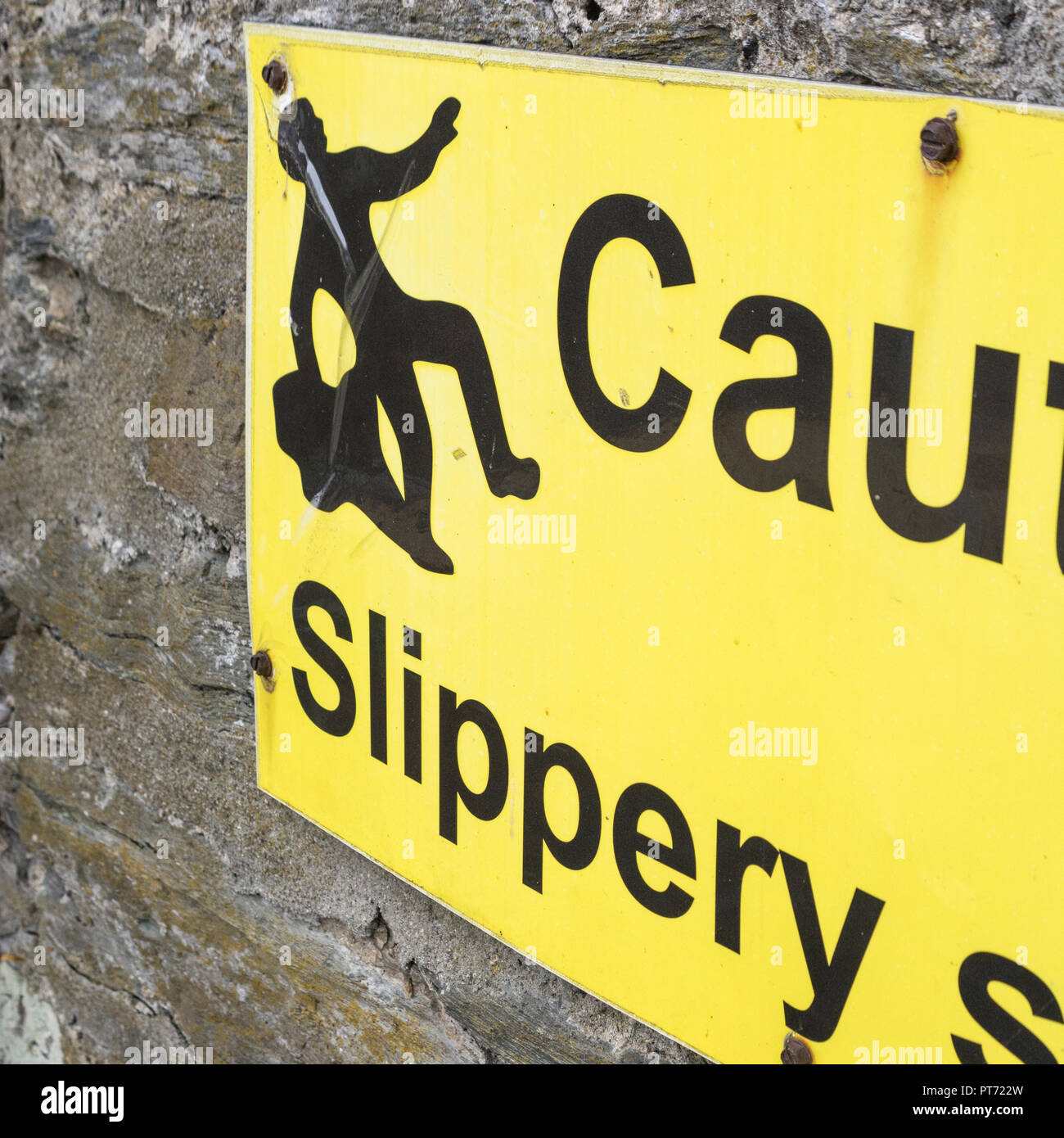 Slippery steps warning sign at Newquay harbour. Metaphor risk analysis ...
