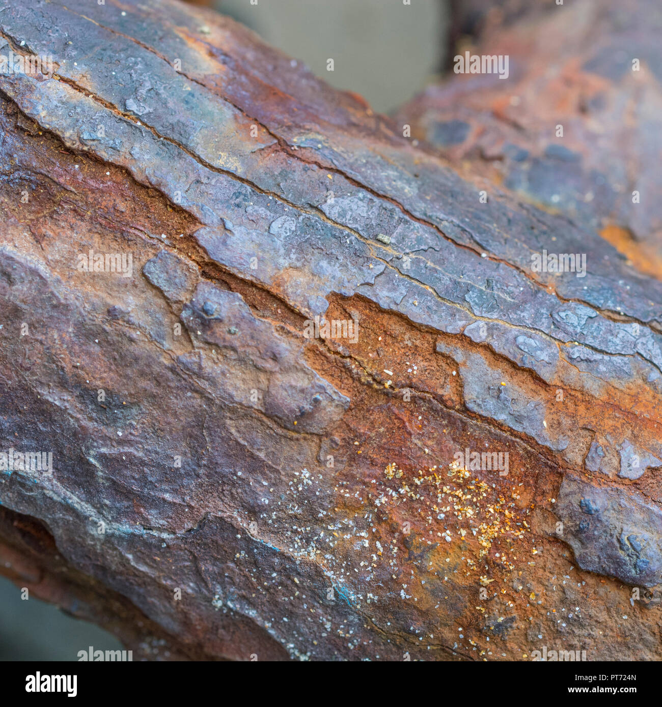 Close-up thick rust encrustation on very heavy duty mooring chain ...