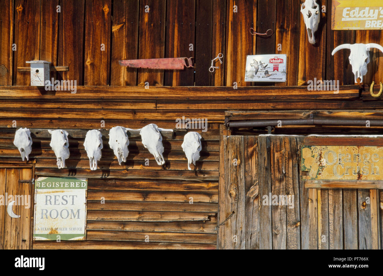 Old cow barn hi-res stock photography and images - Alamy