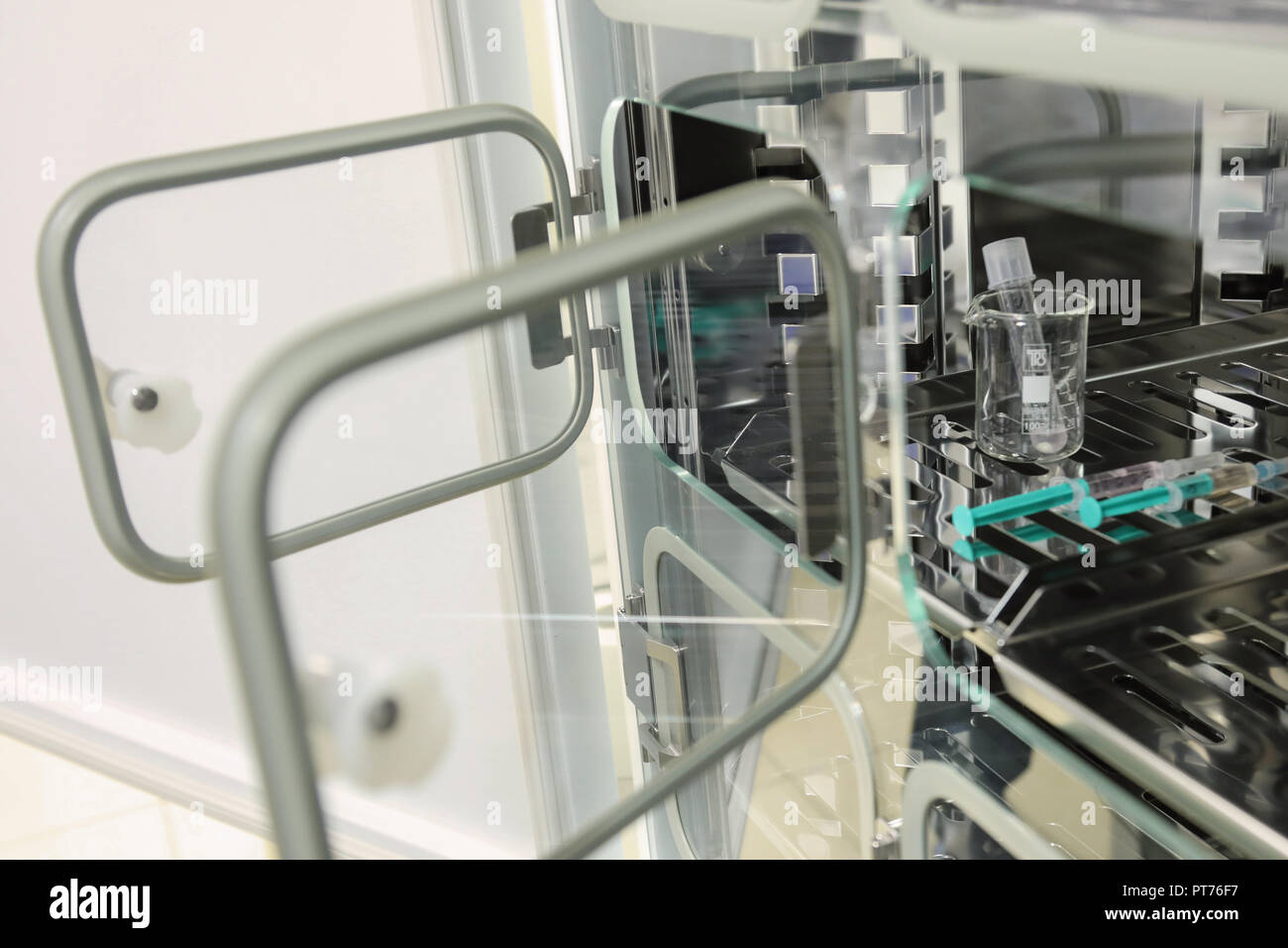 This images shows the process of "IVF". After obtaining the mother's ...