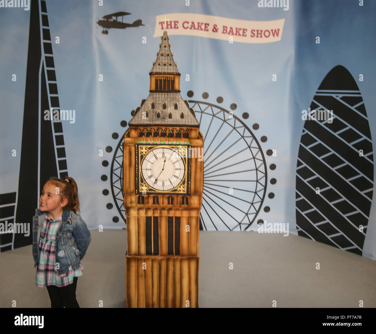 Big ben cake hi-res stock photography and images - Alamy