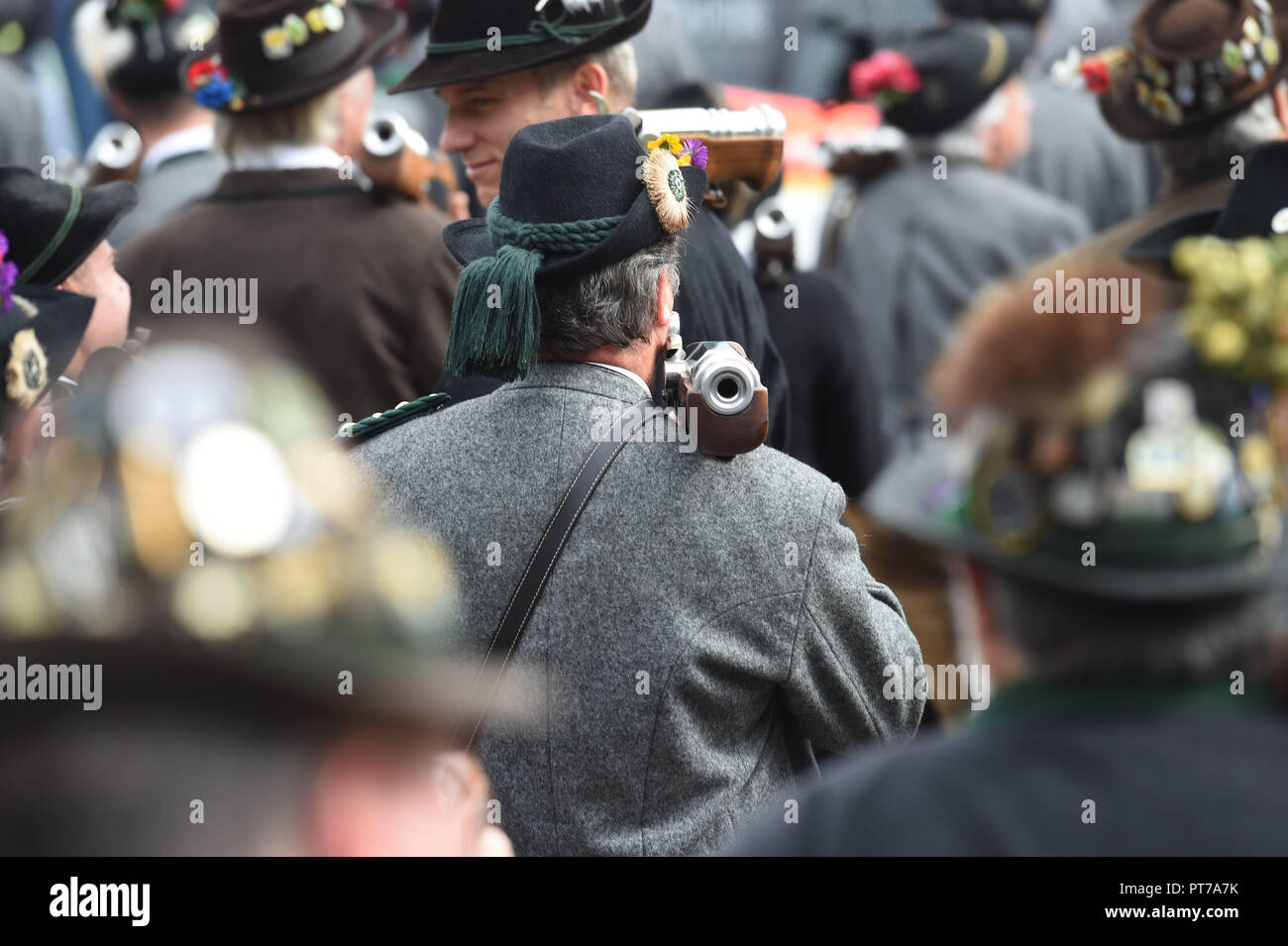 Trained shooters hi-res stock photography and images - Alamy