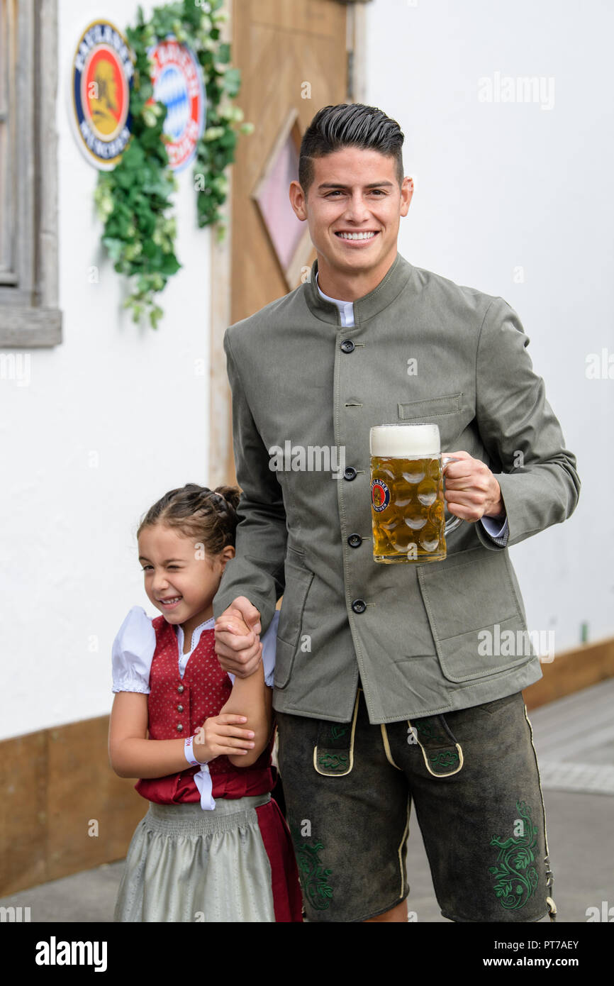 James Rodriguez And Daughter