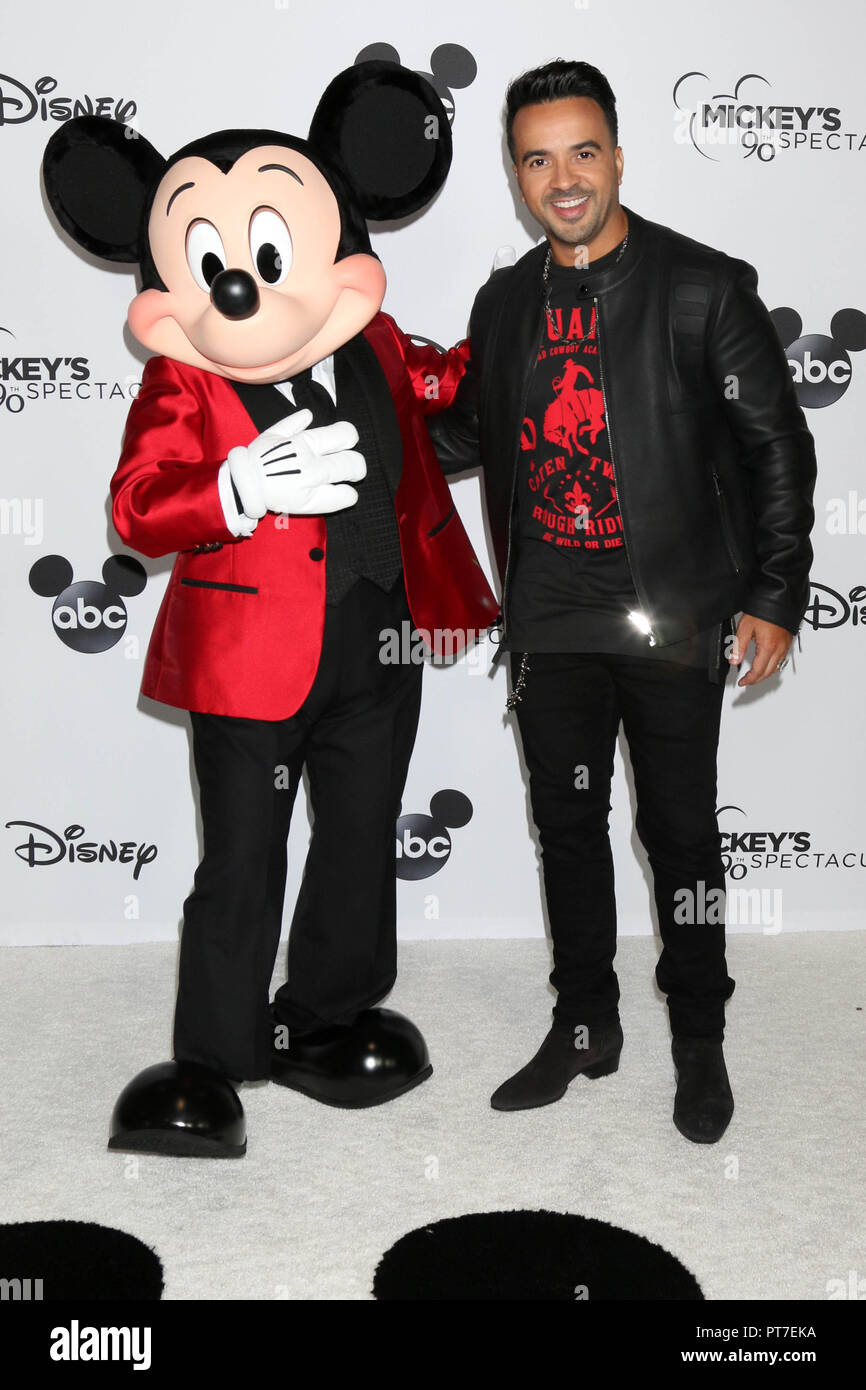 Mickey mouse luis fonsi hi-res stock photography and images - Alamy