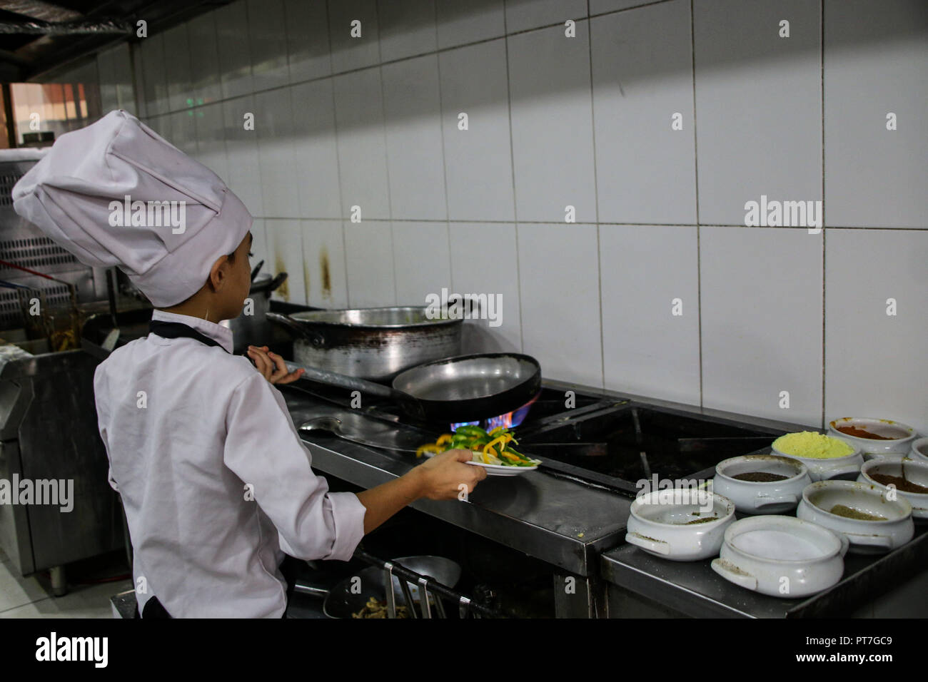 Gaza, Palestine. 7th Oct 2018. 11 years old Mahmoud Khader Abu Nada ...