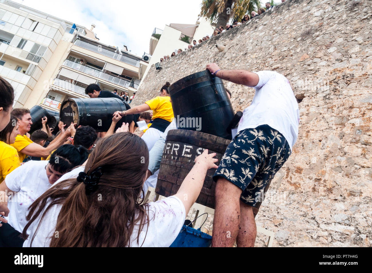 Action contestants hi-res stock photography and images - Alamy