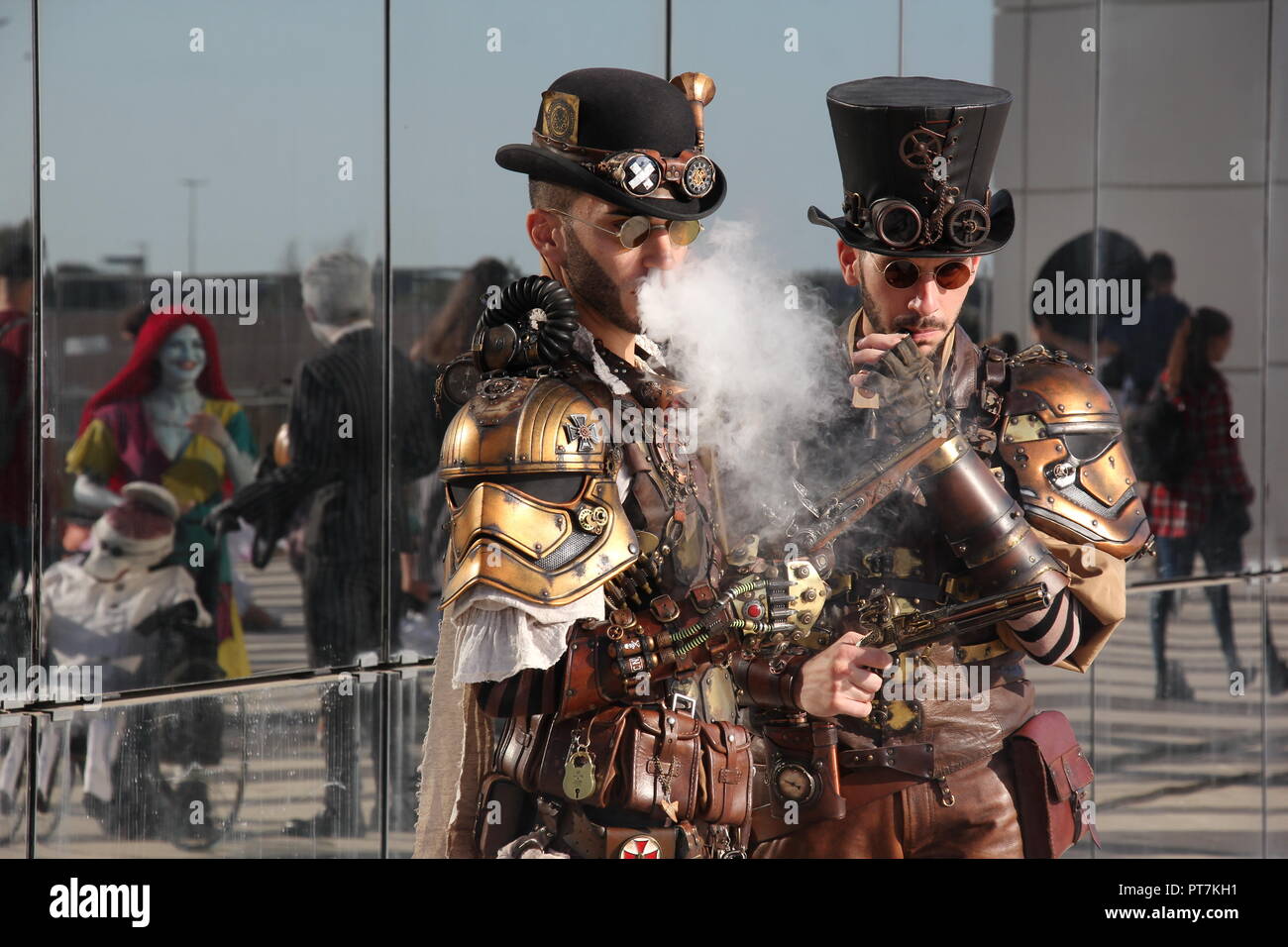 Man and woman in steam punk costume hi-res stock photography and images ...