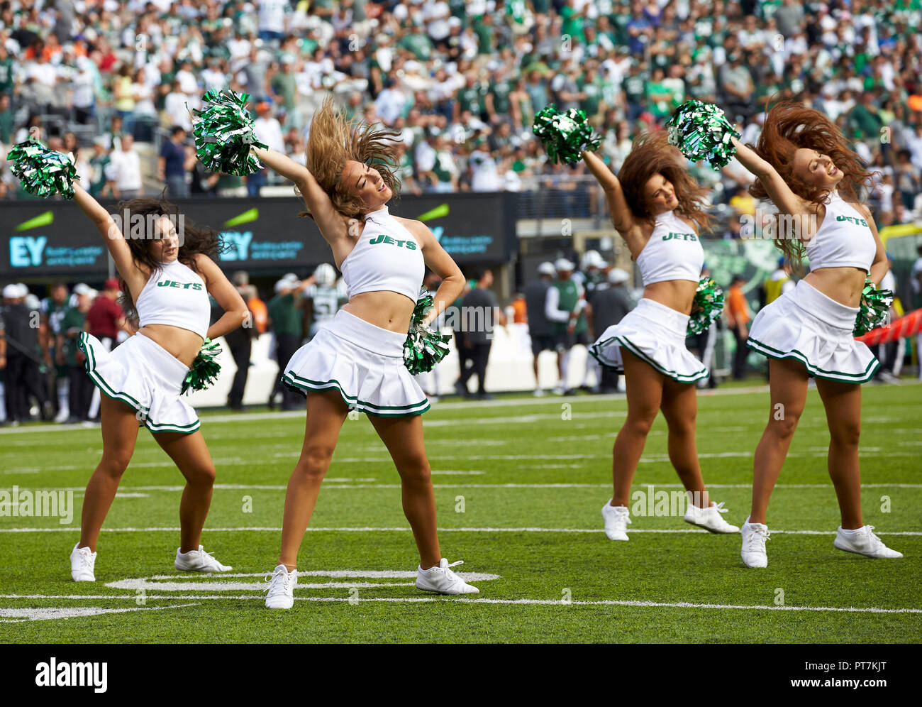 New york jets cheerleaders hi-res stock photography and images - Alamy