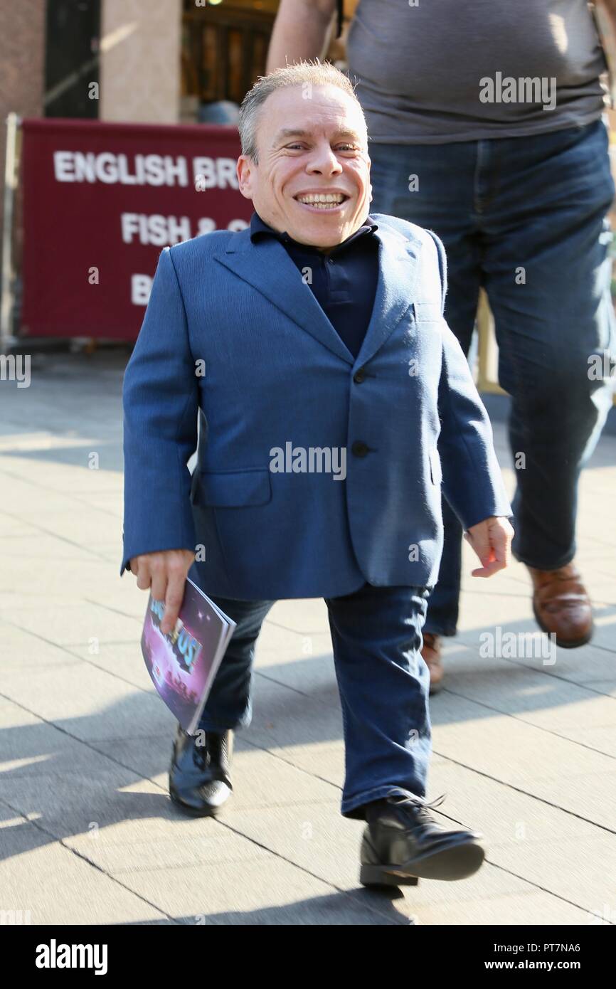 Steve Allen Lbc High Resolution Stock Photography and Images - Alamy