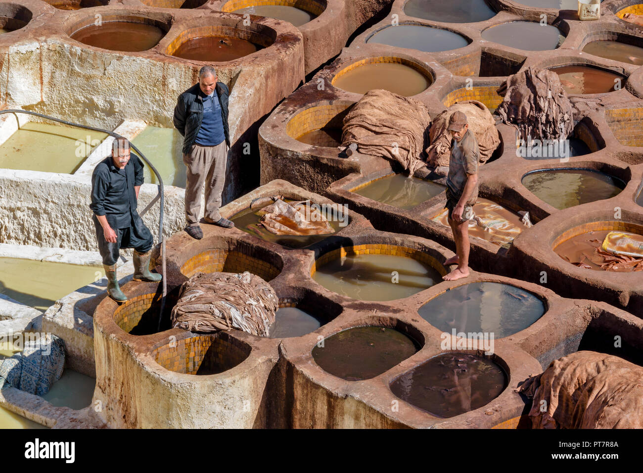 Tannery stone dye vats hi-res stock photography and images - Alamy