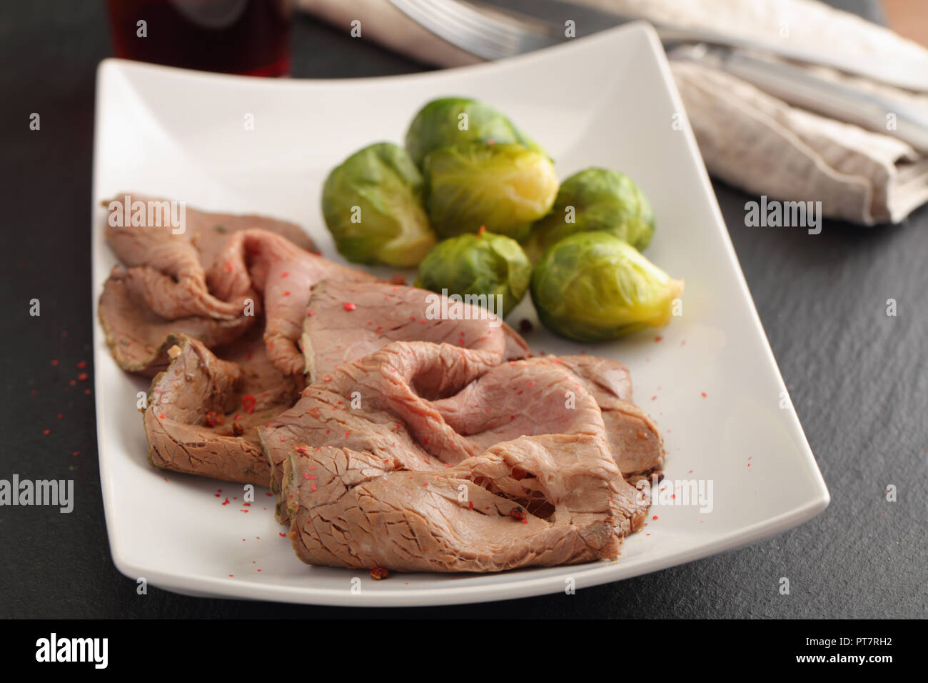Steamed brussels sprouts hi-res stock photography and images - Alamy