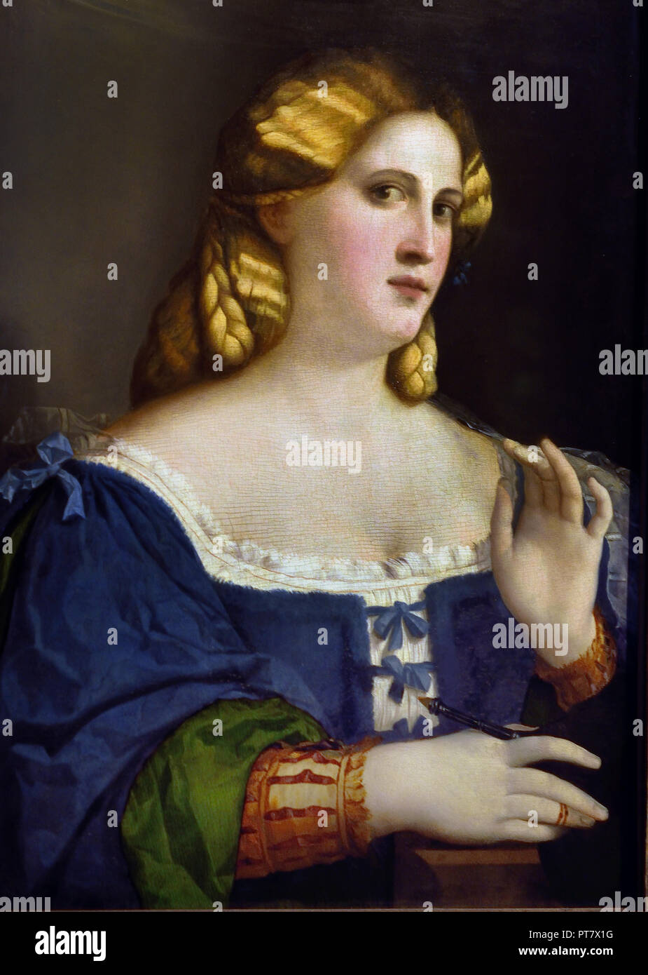 A young italian woman hi-res stock photography and images - Alamy