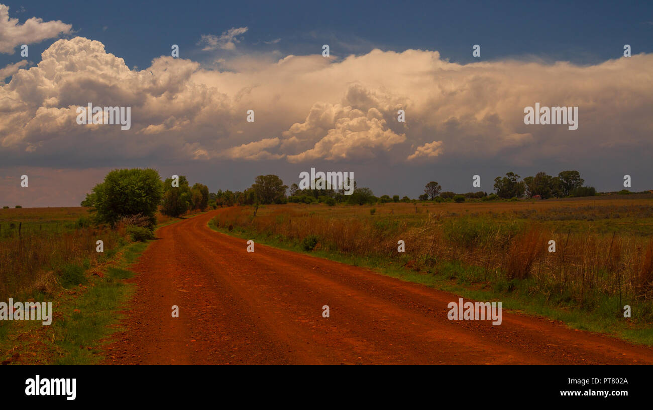 Vredefort Dome landscape near the town of Parys in rural Freestate ...