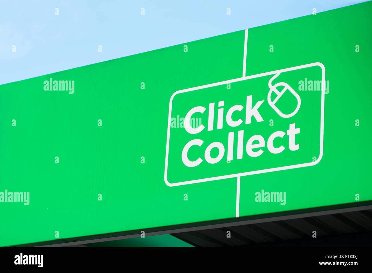 Click collect online shopping quick easy green sign Stock Photo - Alamy