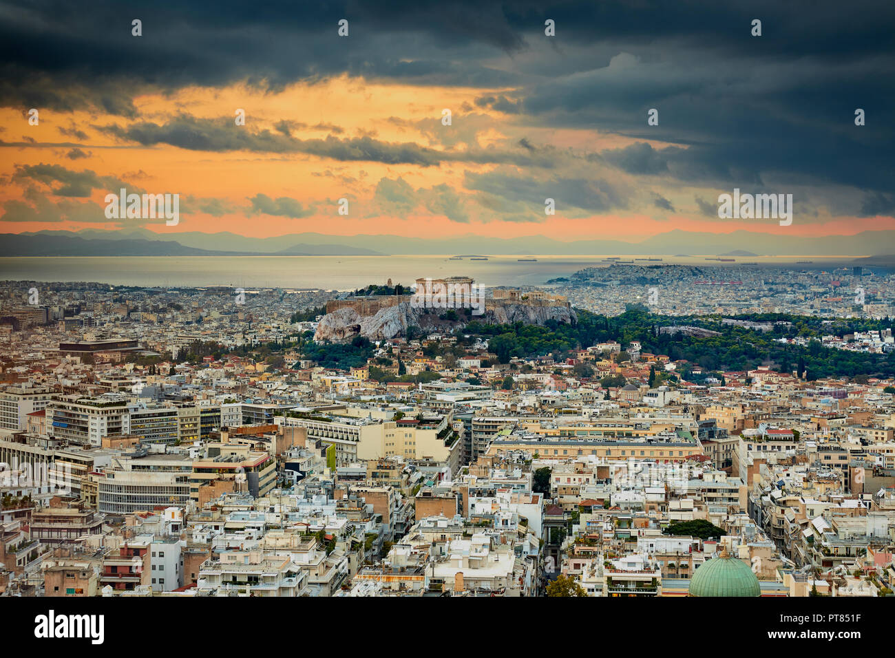 Athens and its mountains hi-res stock photography and images - Alamy