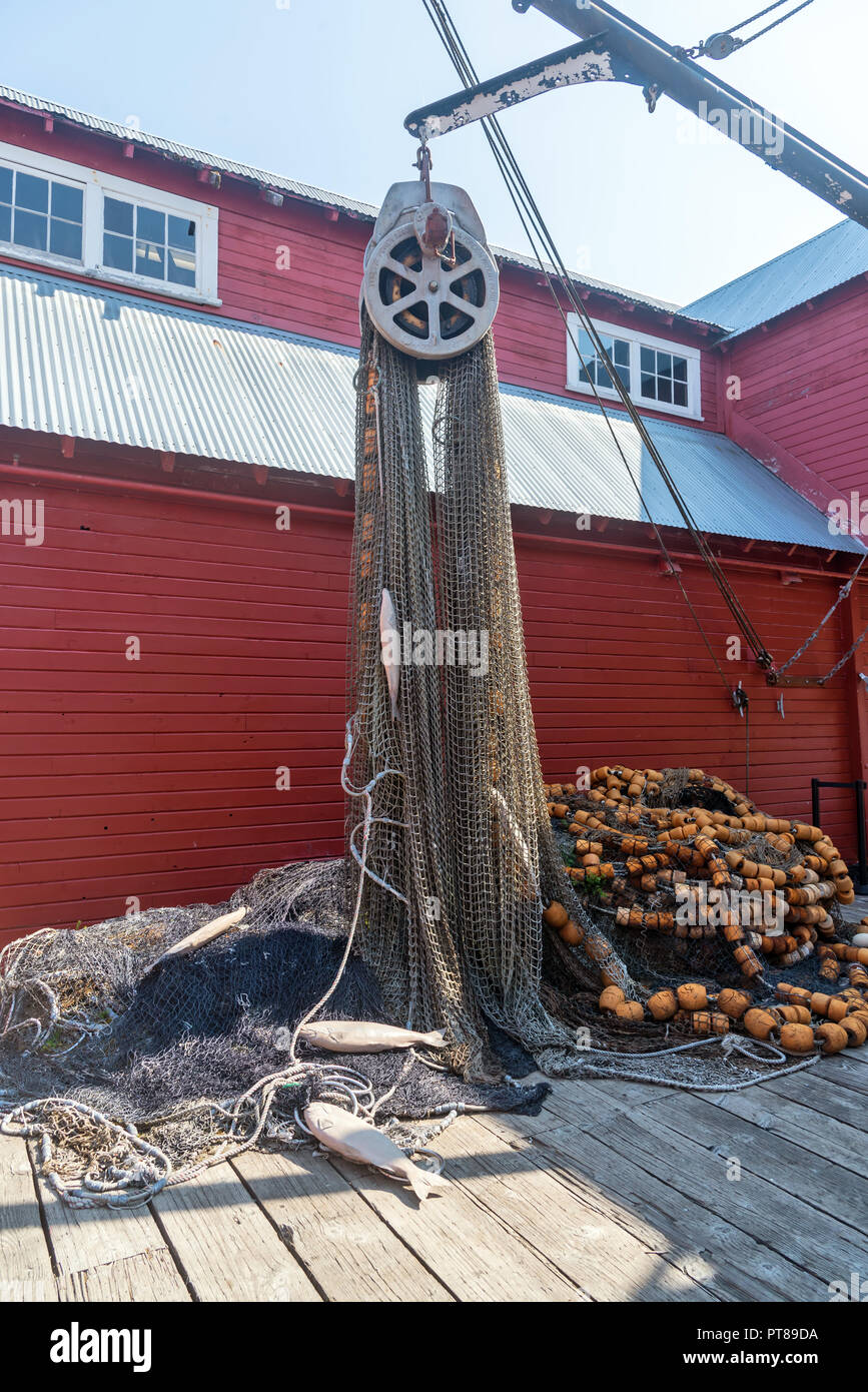 Native americans fishing net hi-res stock photography and images - Alamy