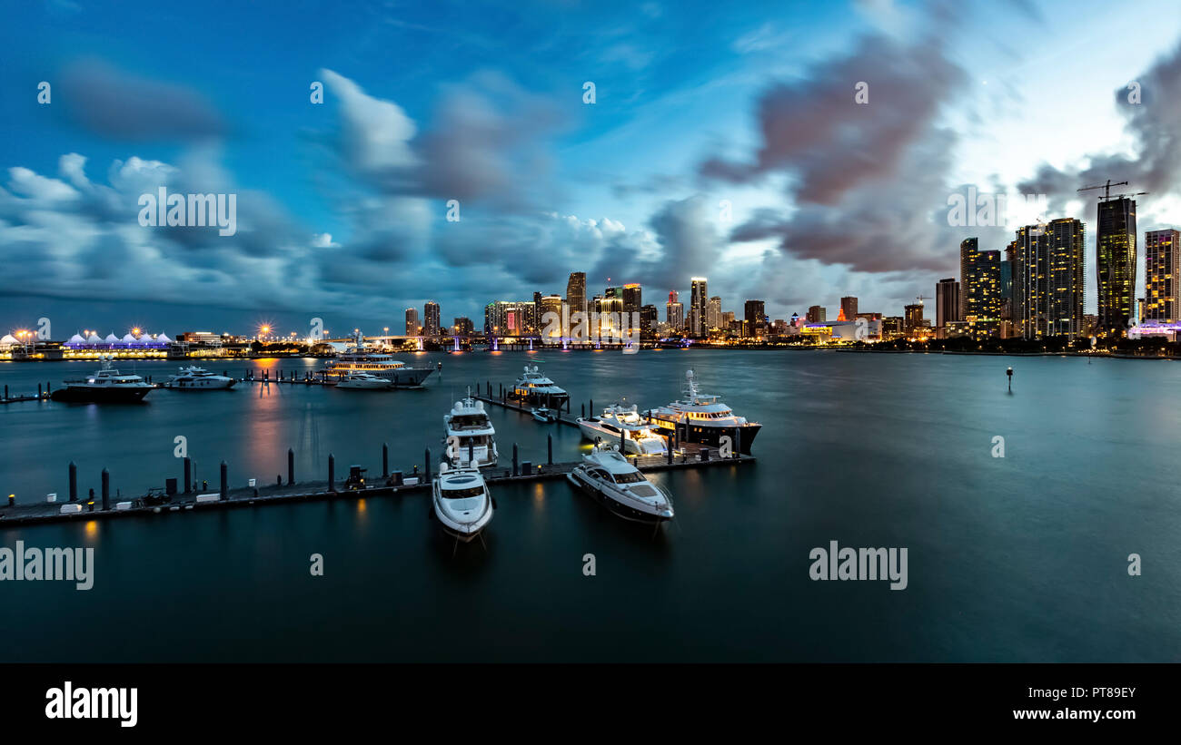 Yacht club marina in miami hi-res stock photography and images - Alamy
