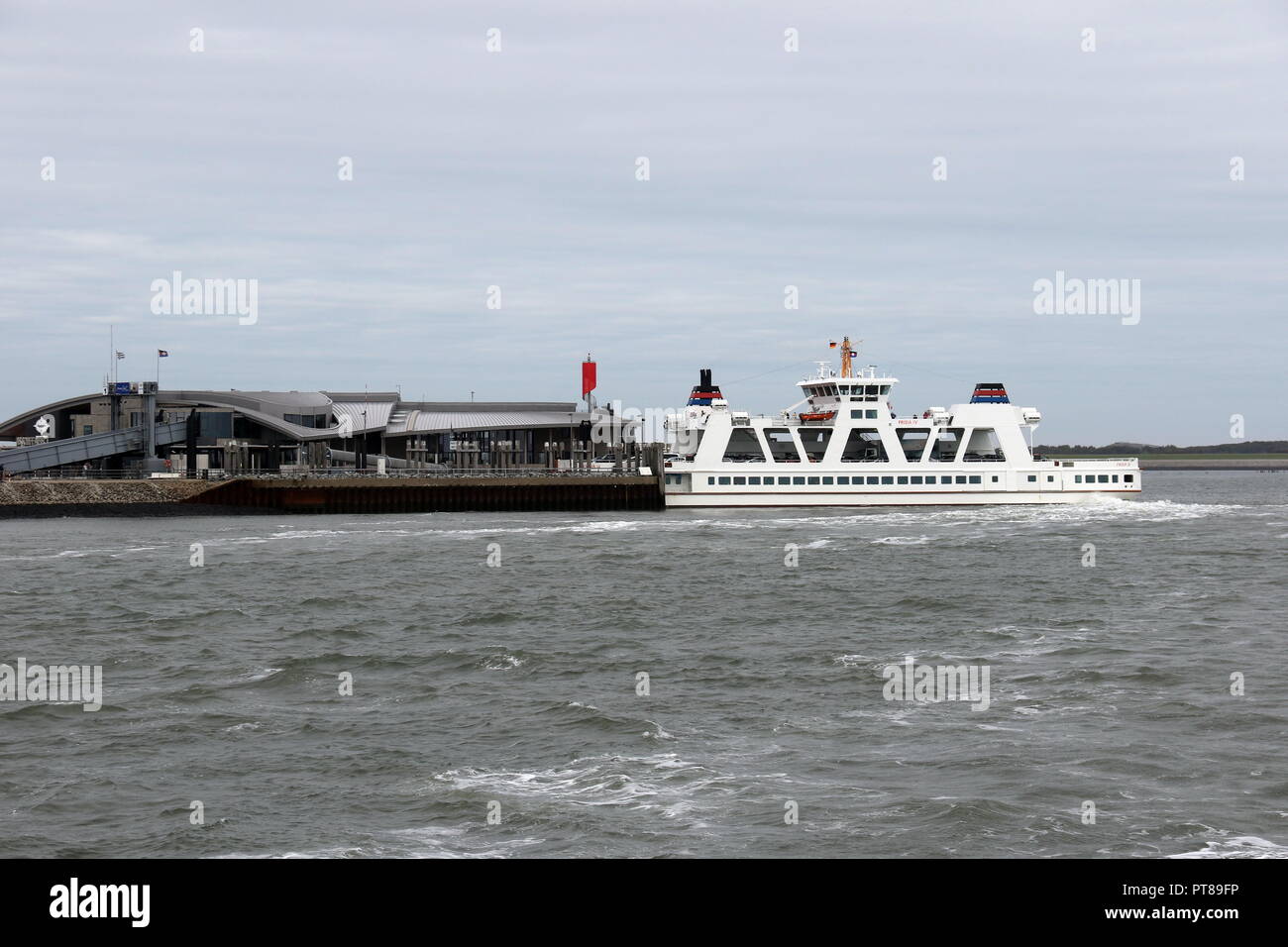 The car ferry Frisia IV arrives on September 27, 2018 in the port of ...