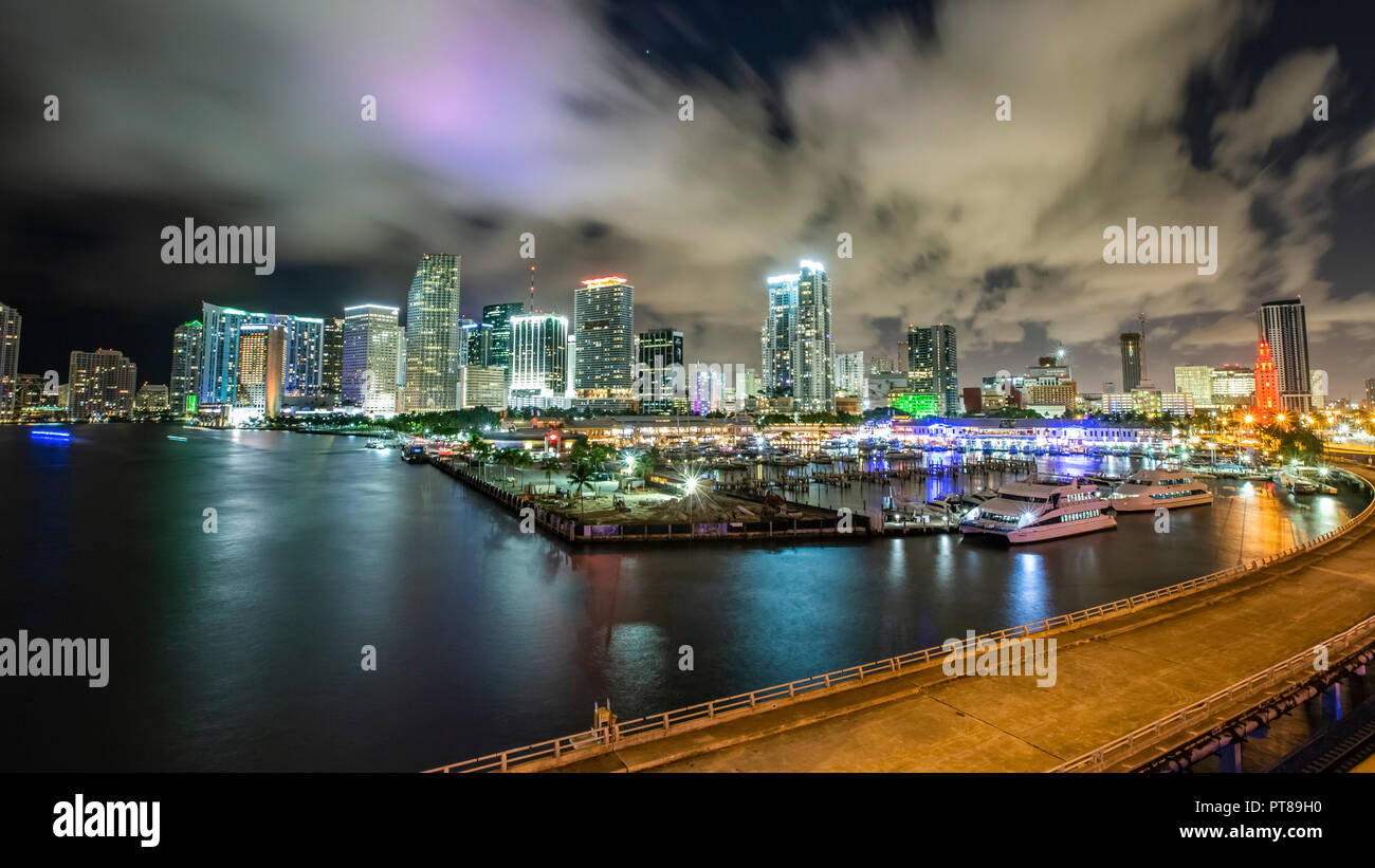 Miami skyline sunset florida usa hi-res stock photography and images ...